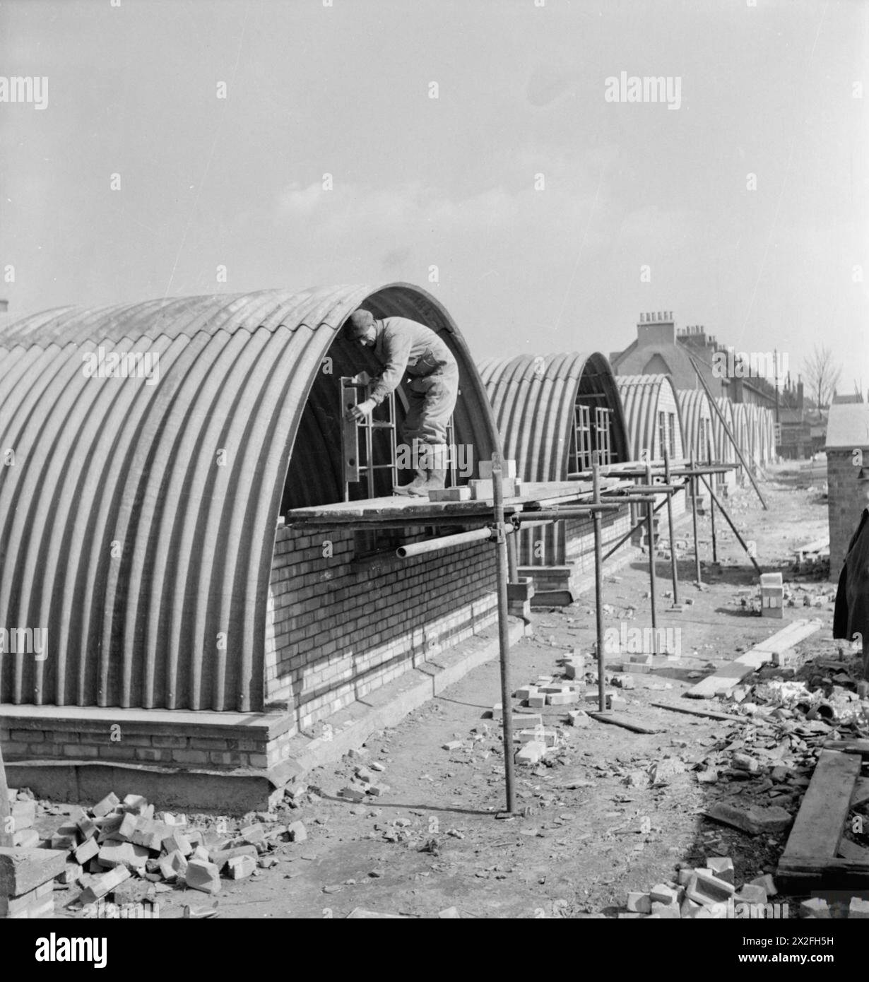 Nissen huts 1945 hi-res stock photography and images - Alamy