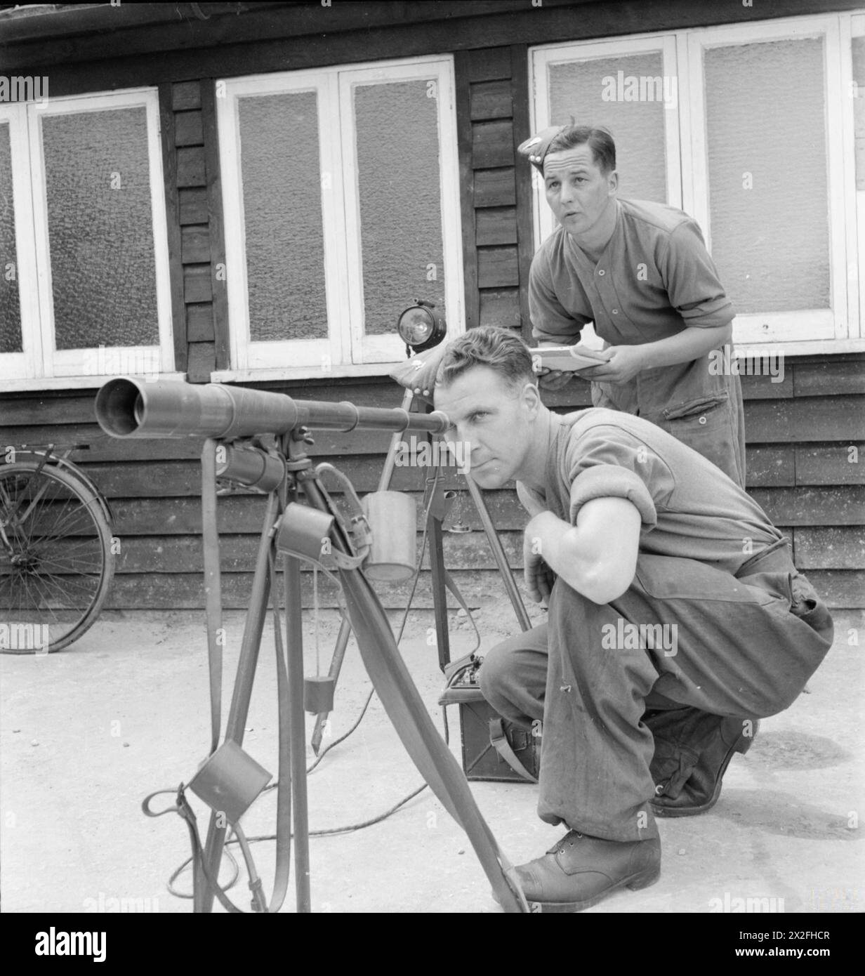 NEWFOUNDLAND TROOPS IN ENGLAND: SIGNALLING TRAINING, 1942 - Gunner Bert ...