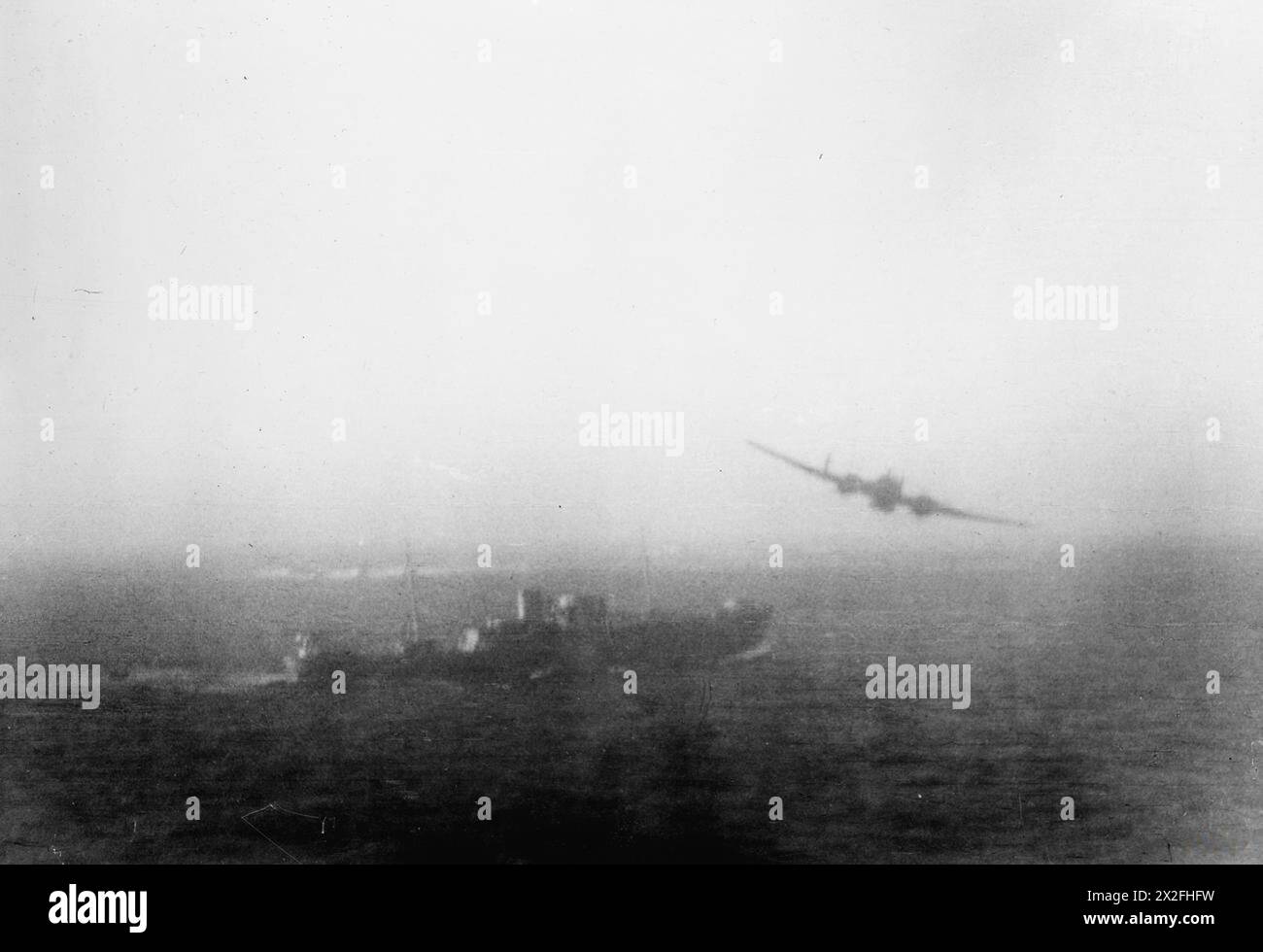 ROYAL AIR FORCE COASTAL COMMAND, 1939-1945. - A Handley Page Hampden TB ...