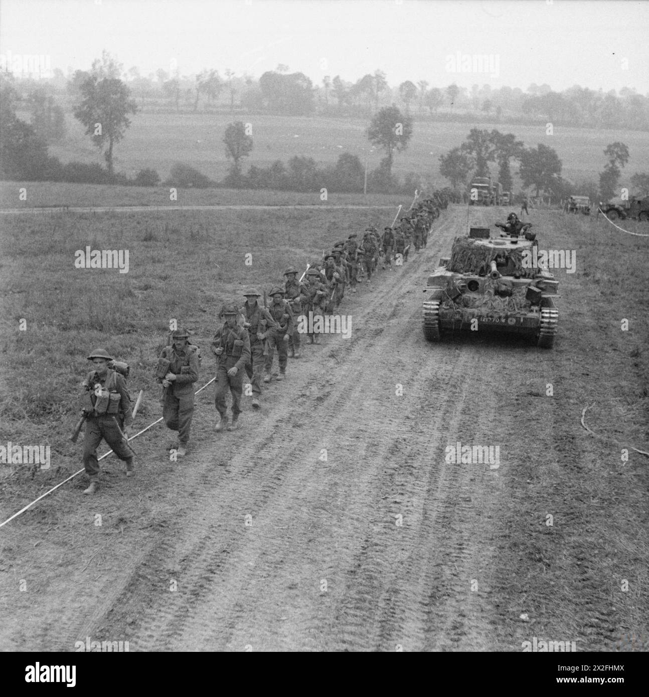 Cromwell tank 1944 hi-res stock photography and images - Alamy