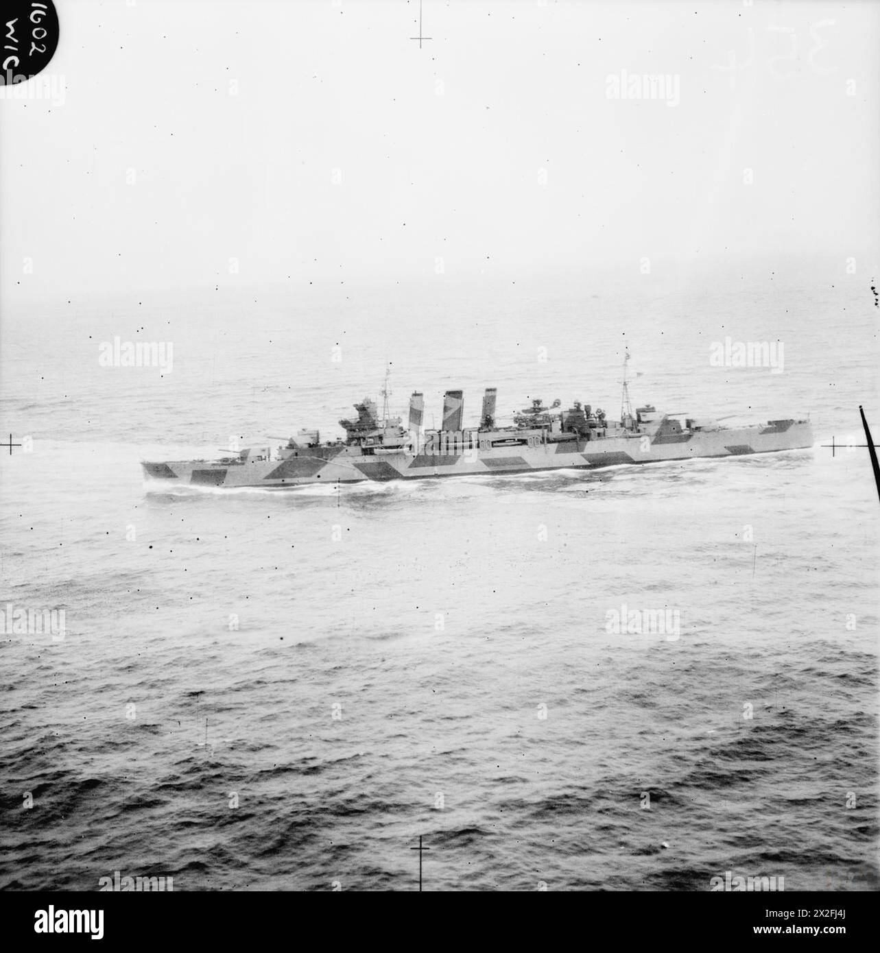 Hms devonshire hi-res stock photography and images - Alamy
