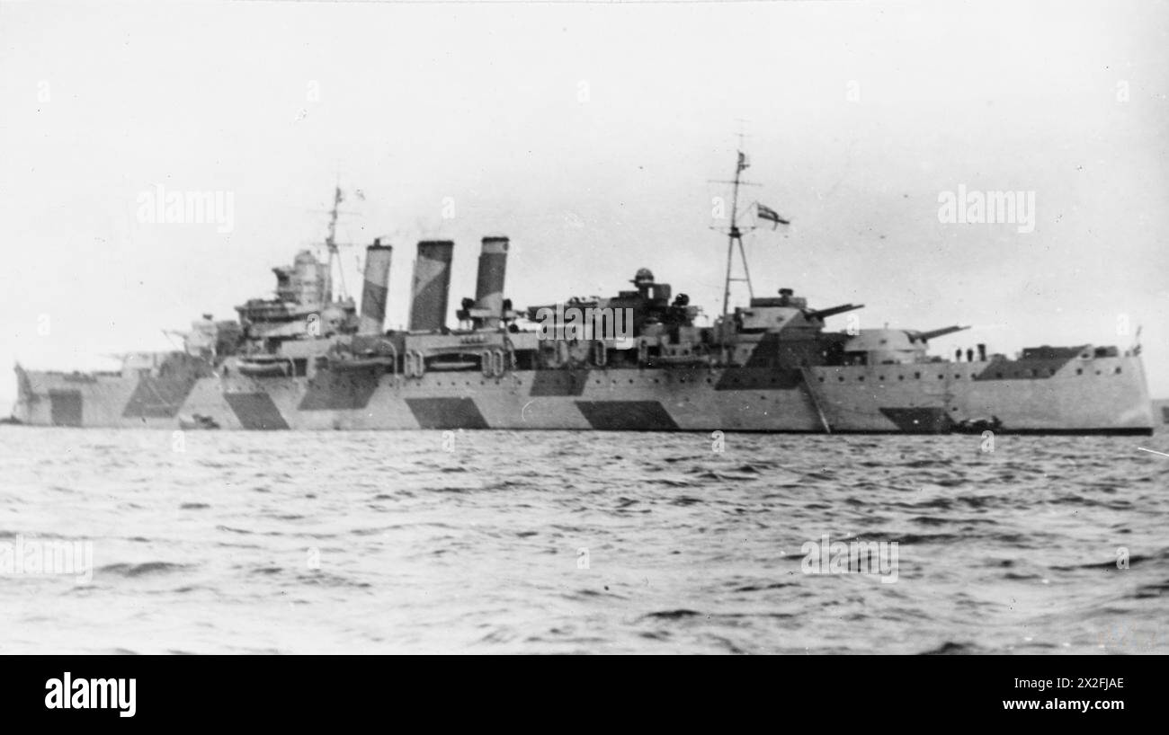 Hms devonshire hi-res stock photography and images - Alamy