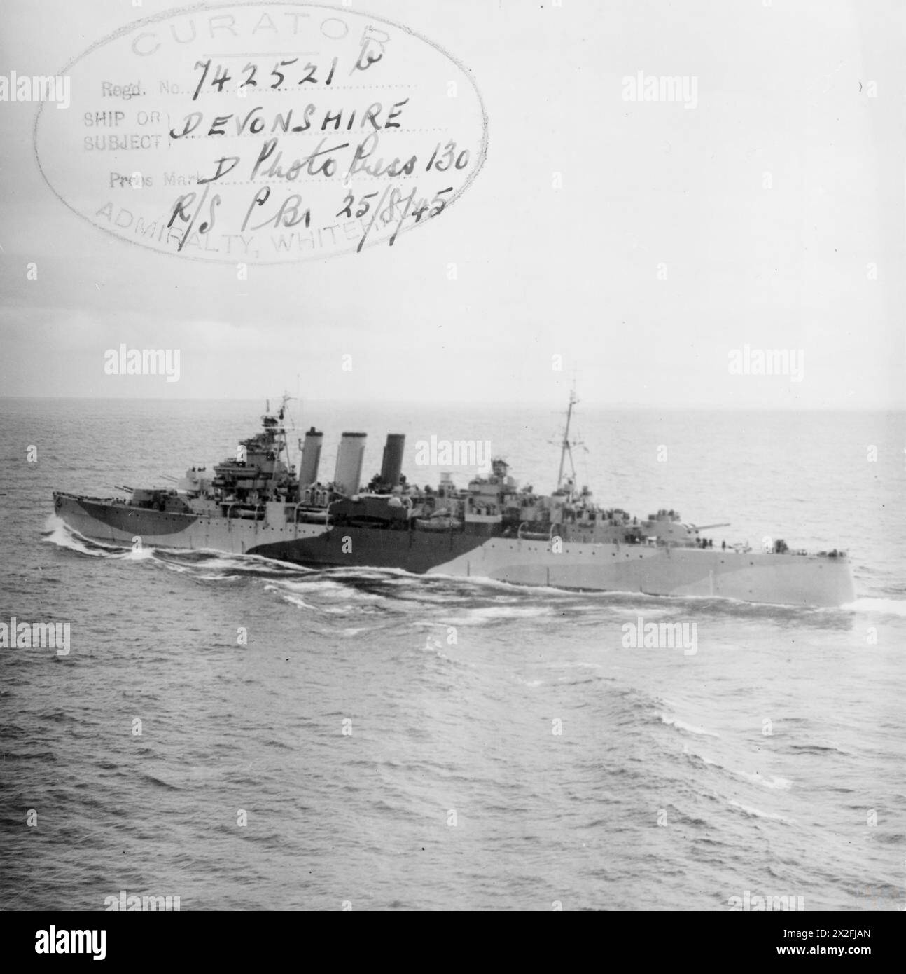 HMS DEVONSHIRE - At sea Devonshire Stock Photo - Alamy
