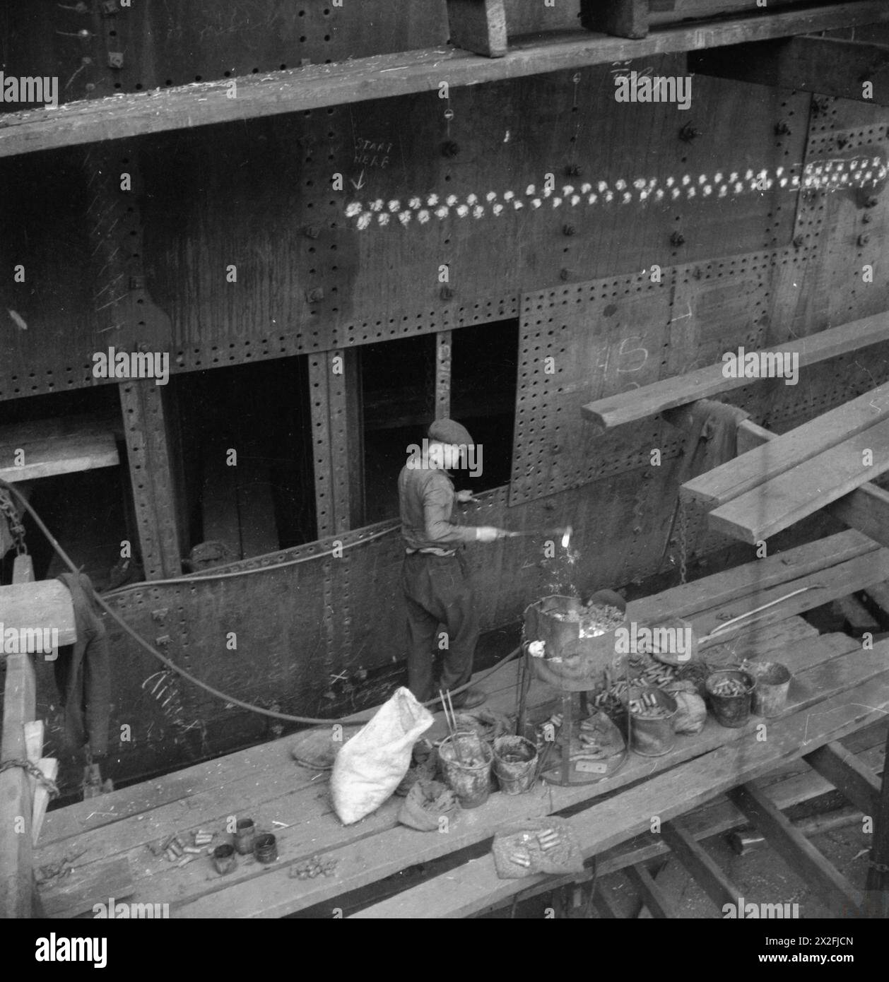 GLASGOW SHIPYARD: SHIPBUILDING IN WARTIME, GLASGOW, LANARKSHIRE ...