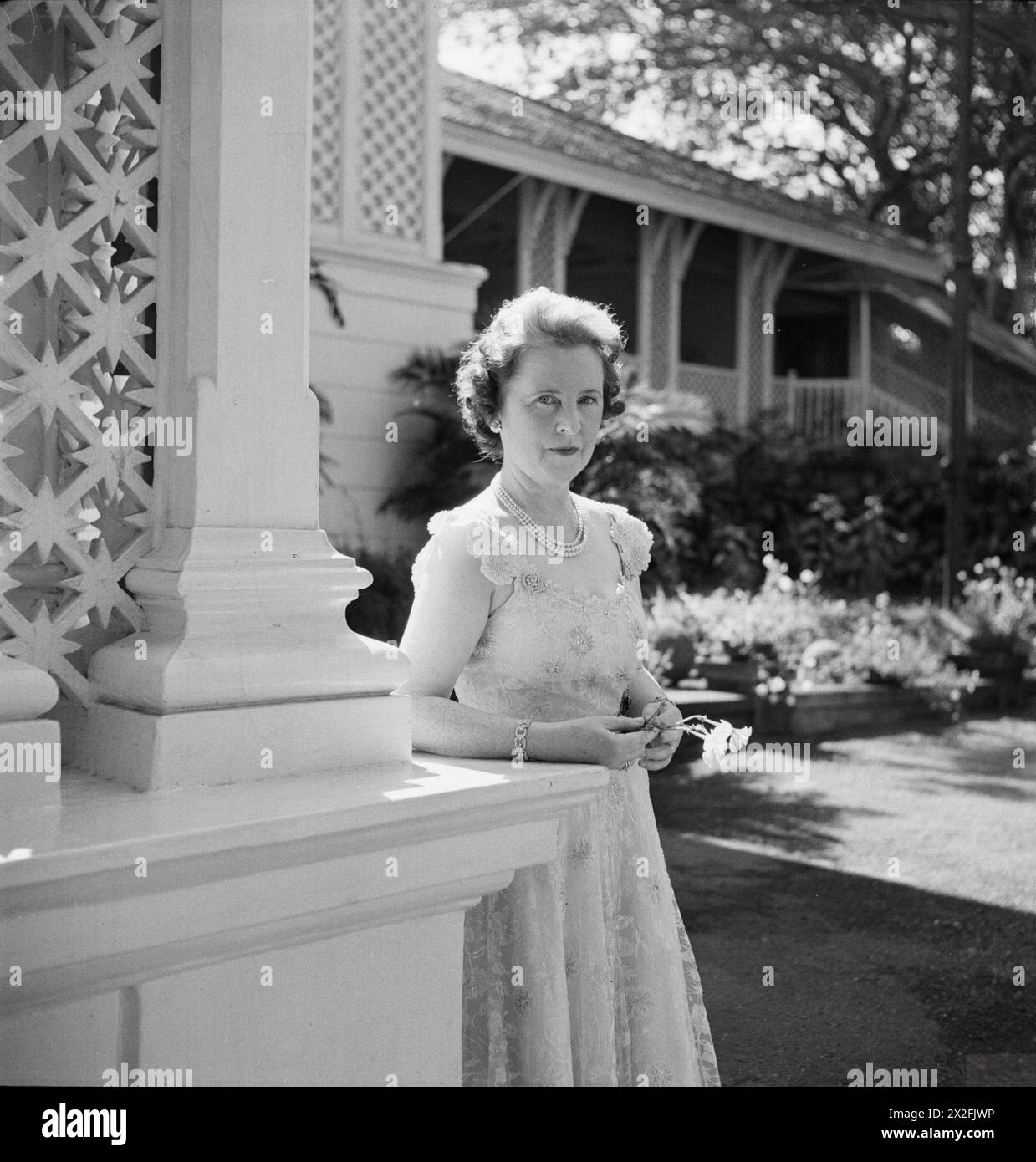 CECIL BEATON IN INDIA, BURMA, AND CHINA DECEMBER 1943-AUGUST 1944 ...