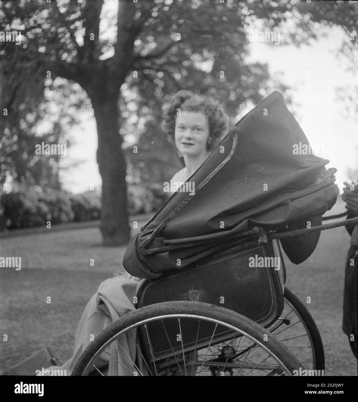 CECIL BEATON IN INDIA, BURMA, AND CHINA DECEMBER 1943-AUGUST 1944 ...