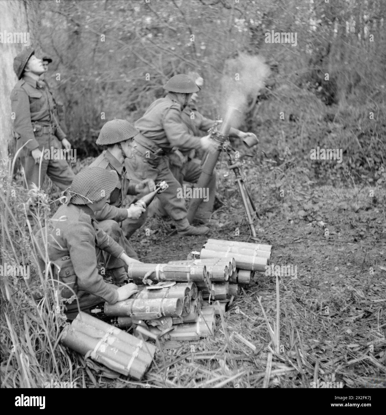 Mortars 1942 hi-res stock photography and images - Alamy