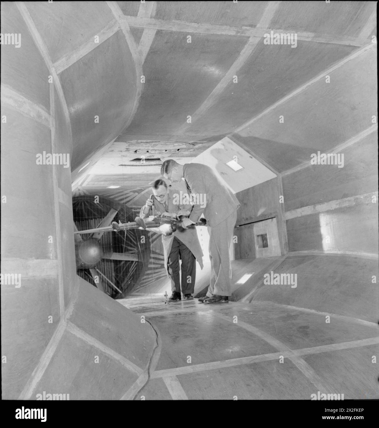 Photograph from 1942 showing engineers at the Handley Page factory in ...