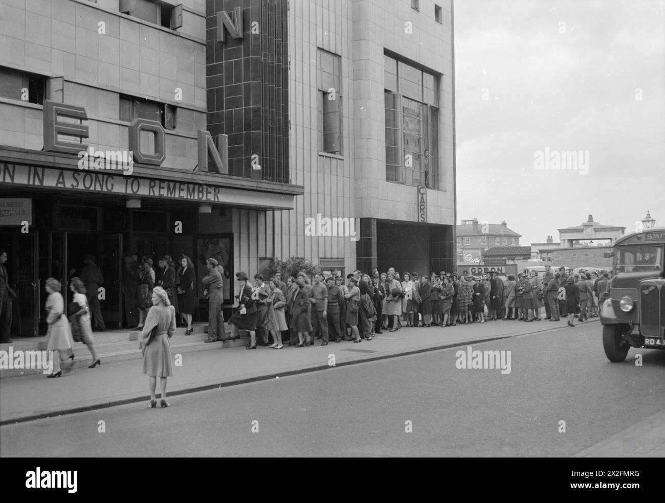 Wartime cinemas hi-res stock photography and images - Alamy