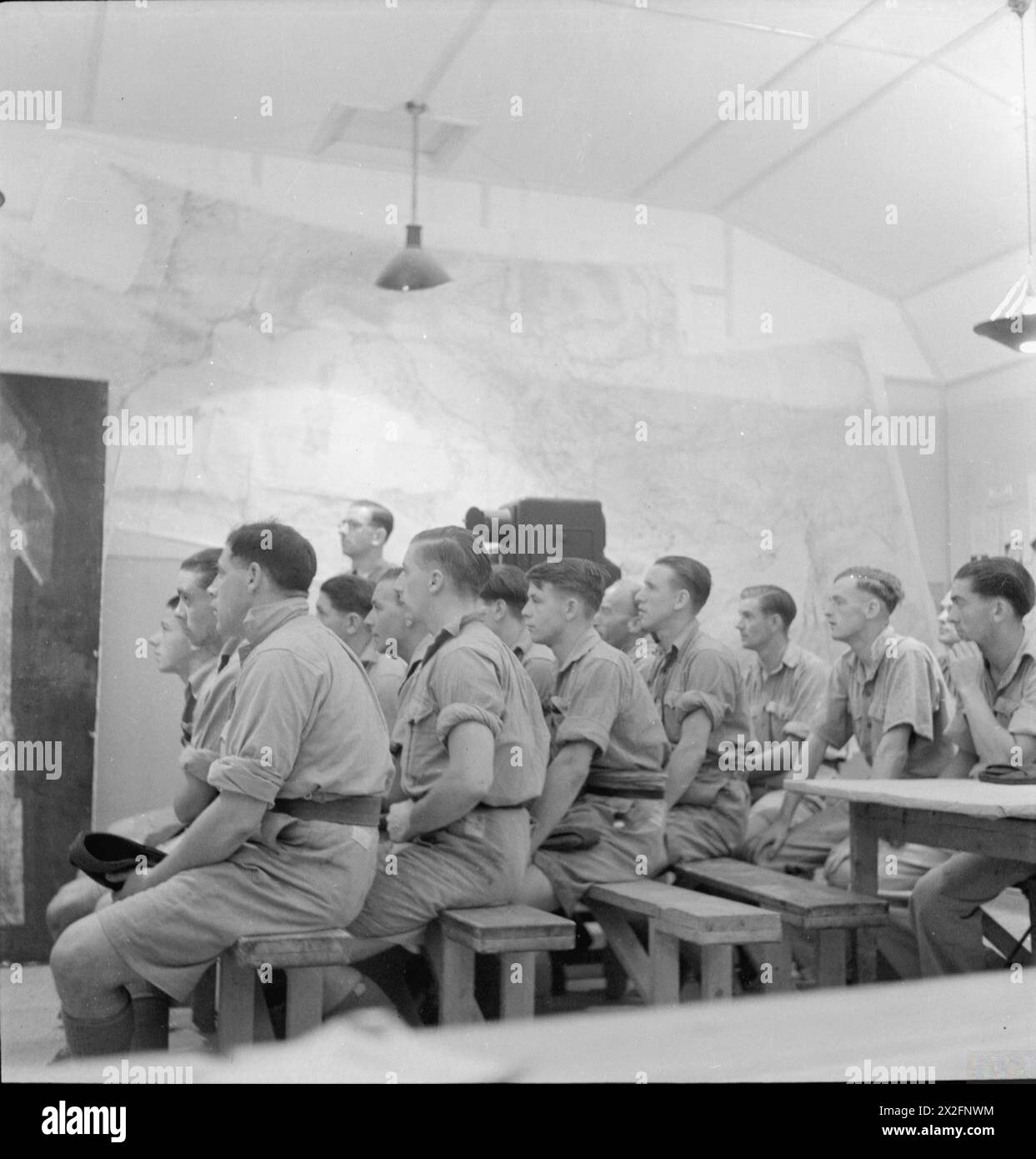 CECIL BEATON IN THE MIDDLE EAST FEBRUARY-JULY 1942 Stock Photo - Alamy