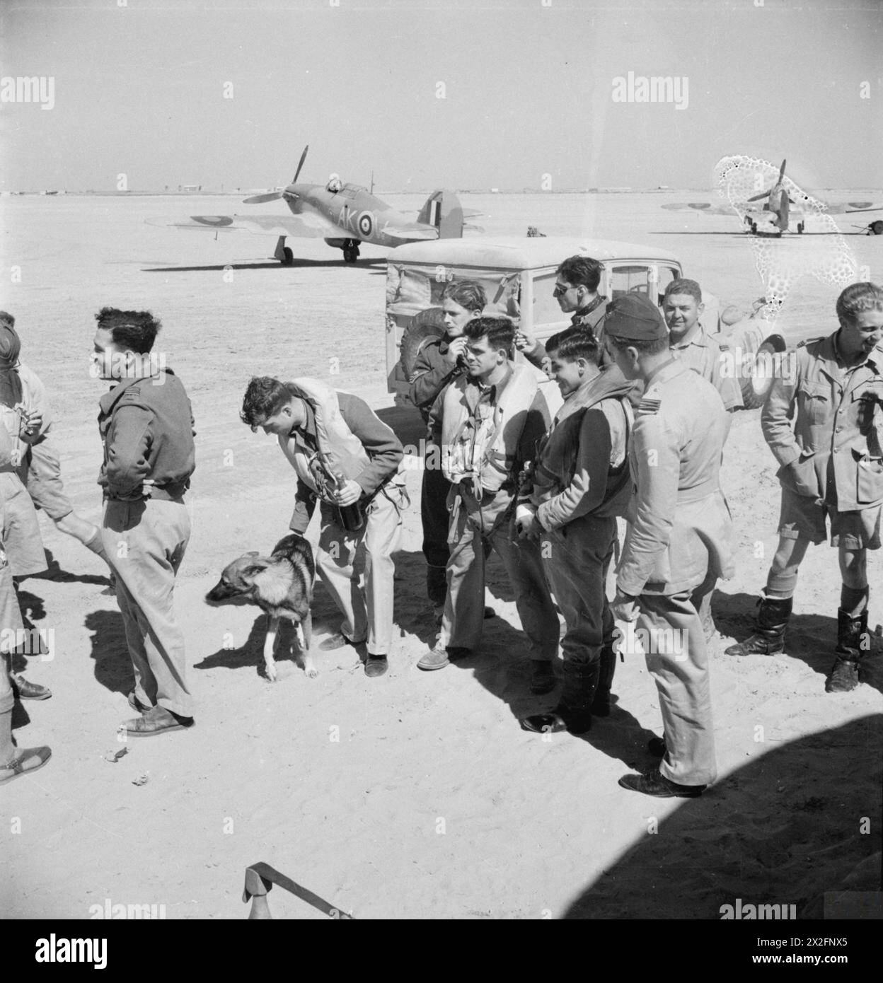 CECIL BEATON IN THE MIDDLE EAST FEBRUARY-JULY 1942 Stock Photo - Alamy