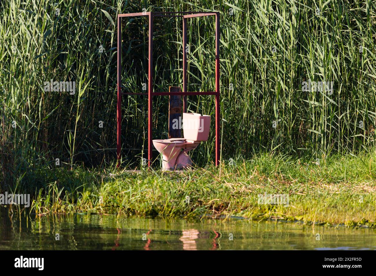 African toilet hi-res stock photography and images - Alamy