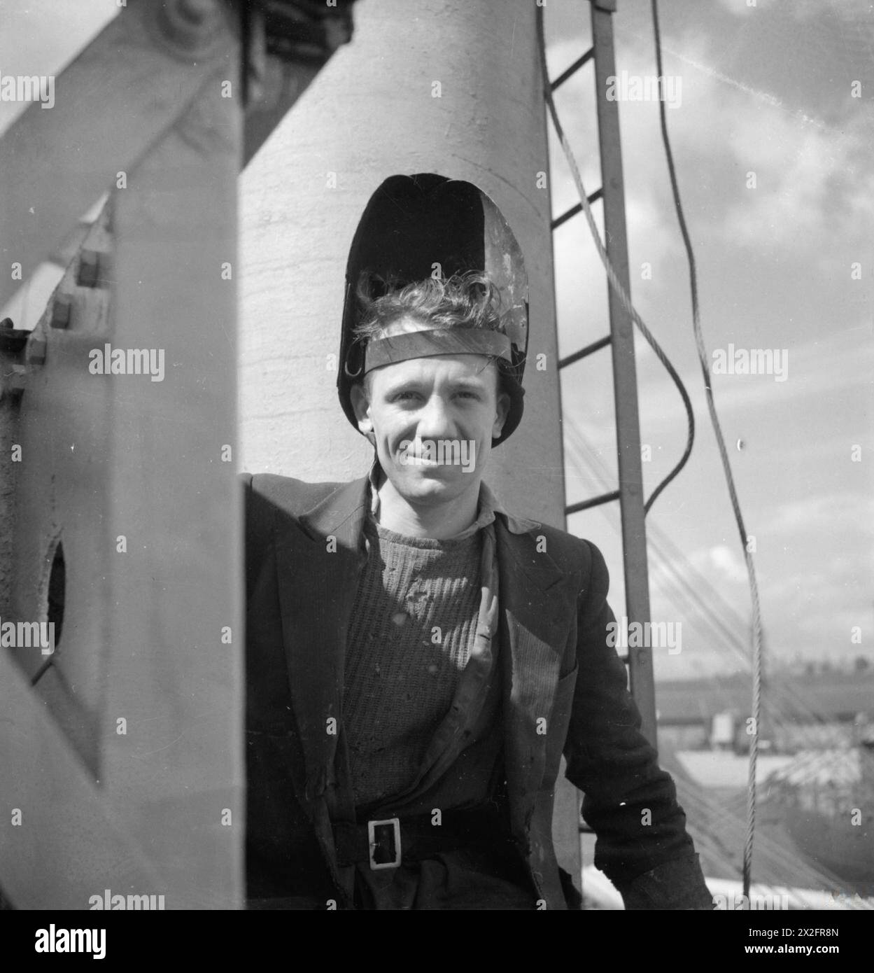 GLASGOW SHIPYARD: SHIPBUILDING IN WARTIME, GLASGOW, LANARKSHIRE ...
