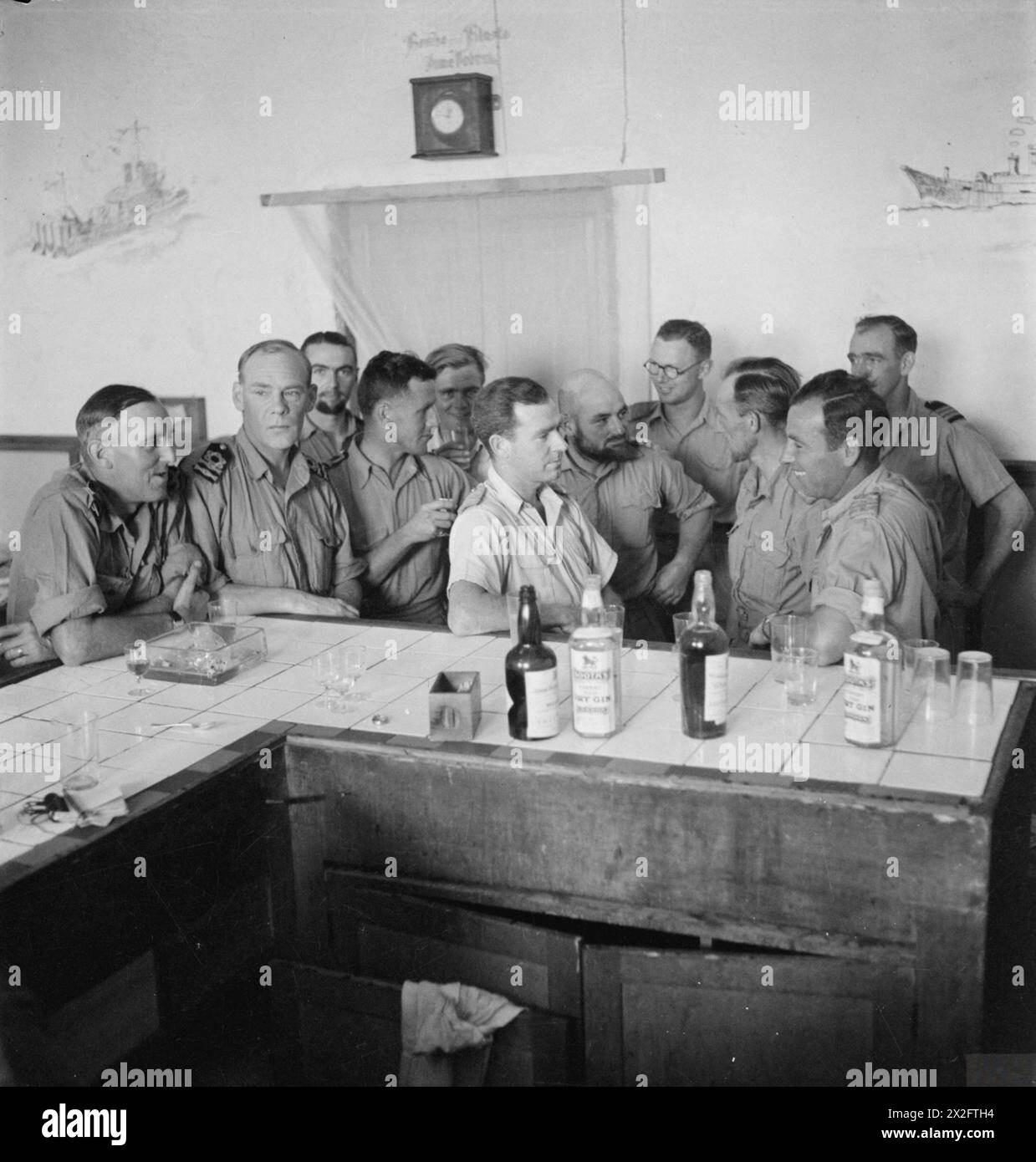 CECIL BEATON IN THE MIDDLE EAST FEBRUARY-JULY 1942 Stock Photo - Alamy