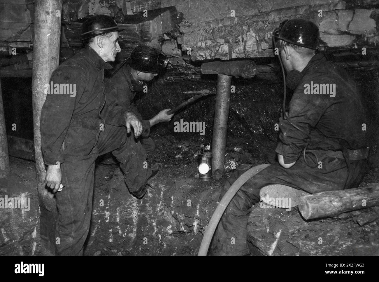 Bevin Boys Hubert Claud Morgan and Jim Walters receive mining training ...