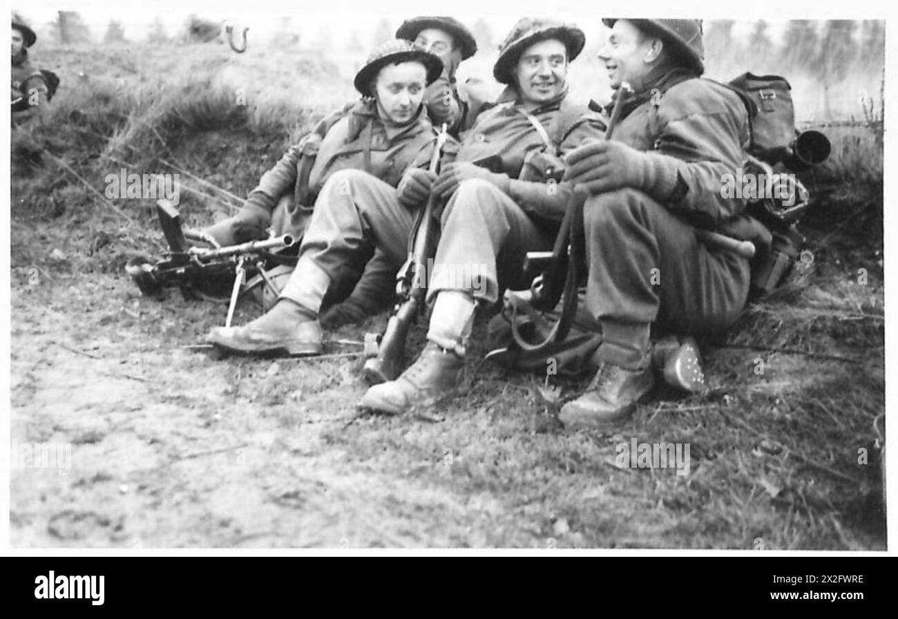 Men of the 2nd Argyll and Sutherland Highlanders prepare to go into ...