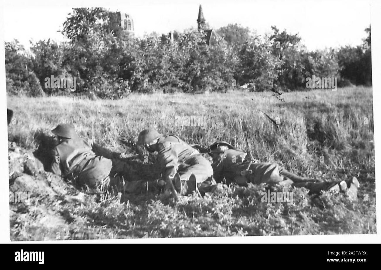 Signal corps telephone unit hi-res stock photography and images - Alamy
