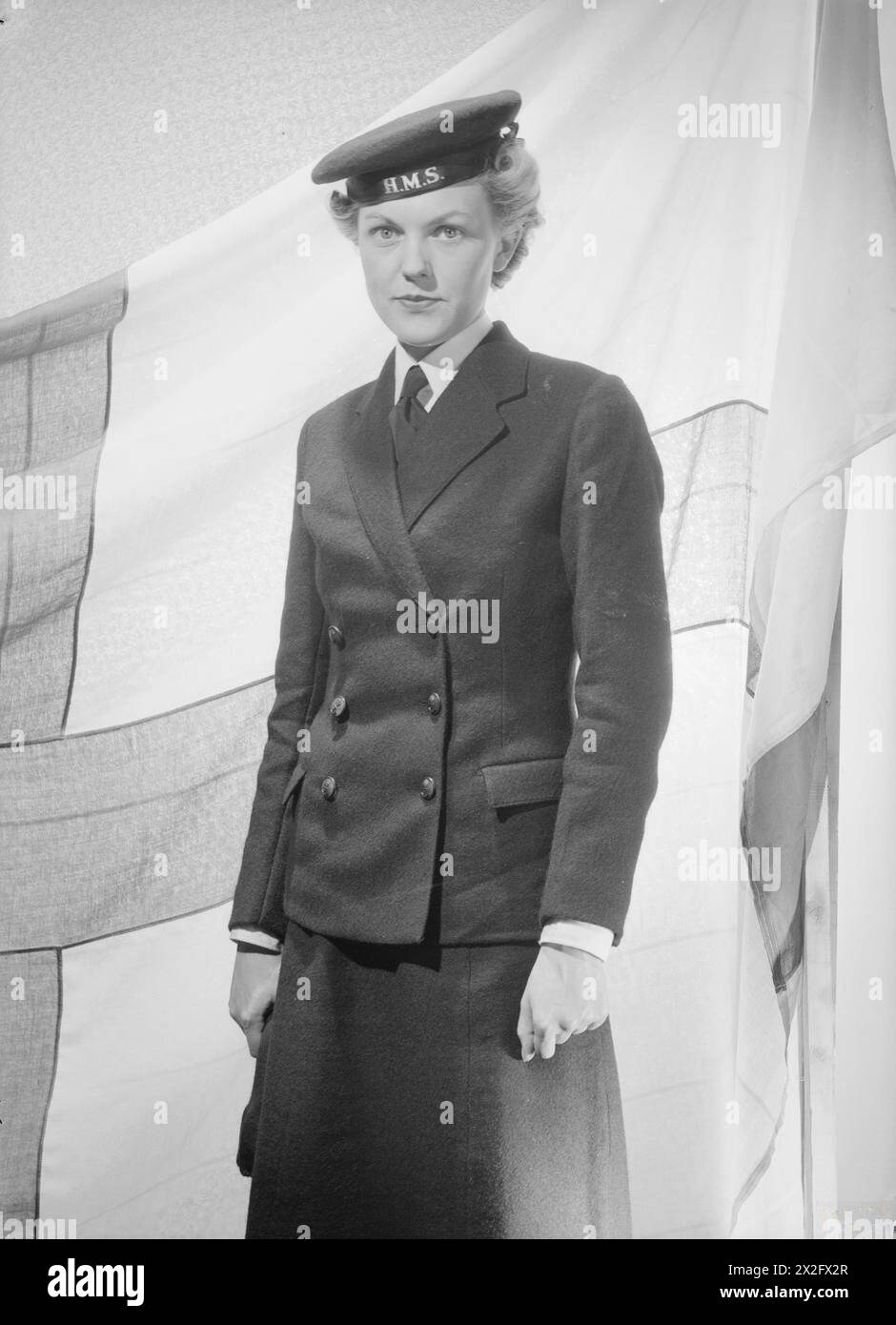 UNIFORMS OF THE WOMEN'S ROYAL NAVAL SERVICE. NOVEMBER 1942, ADMIRALTY ...