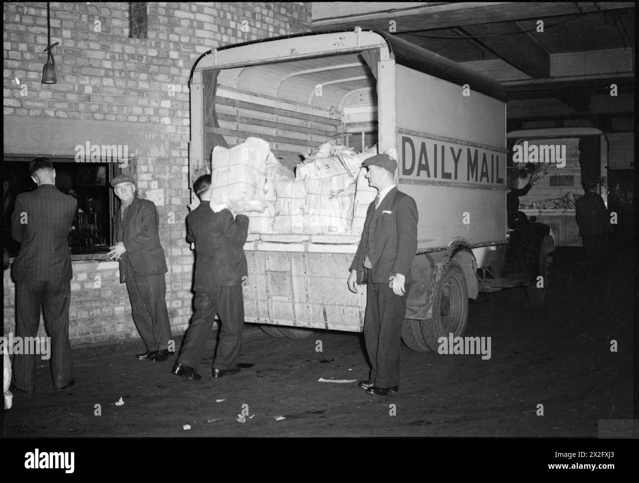 Newspaper delivery van hi-res stock photography and images - Alamy