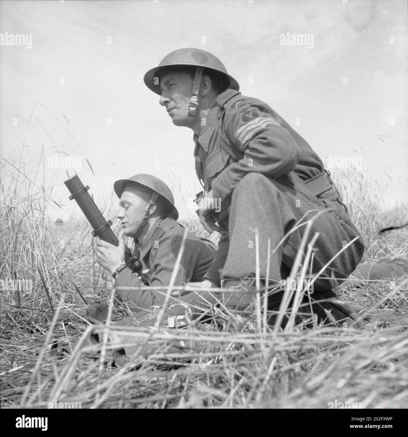 THE BRITISH ARMY IN THE UNITED KINGDOM 1939-45 - Infantry firing a 2 ...