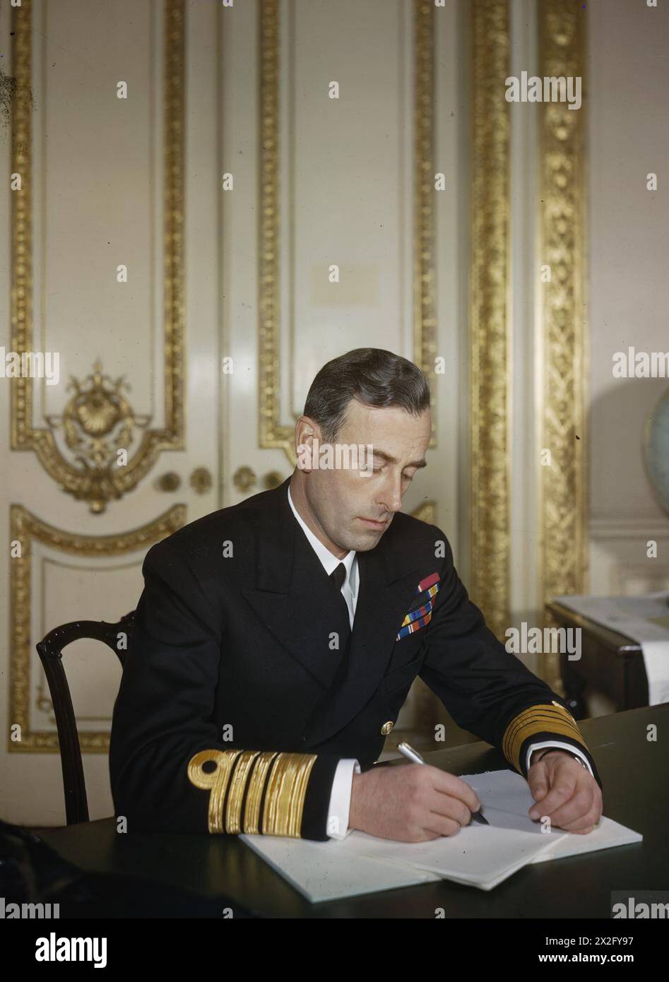 ADMIRAL OF THE FLEET EARL MOUNTBATTEN OF BURMA - Admiral Lord Louis ...