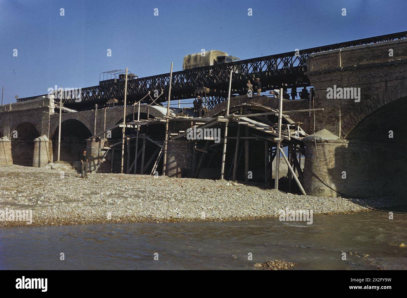 THE BRITISH ARMY IN ITALY, 1944 - A Bailey Bridge constructed by Royal ...