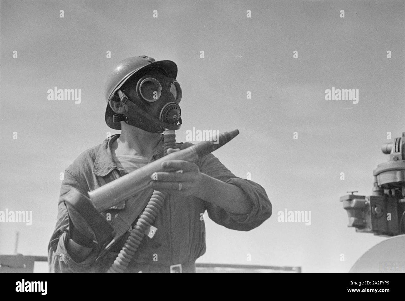 Free loaders hi-res stock photography and images - Alamy