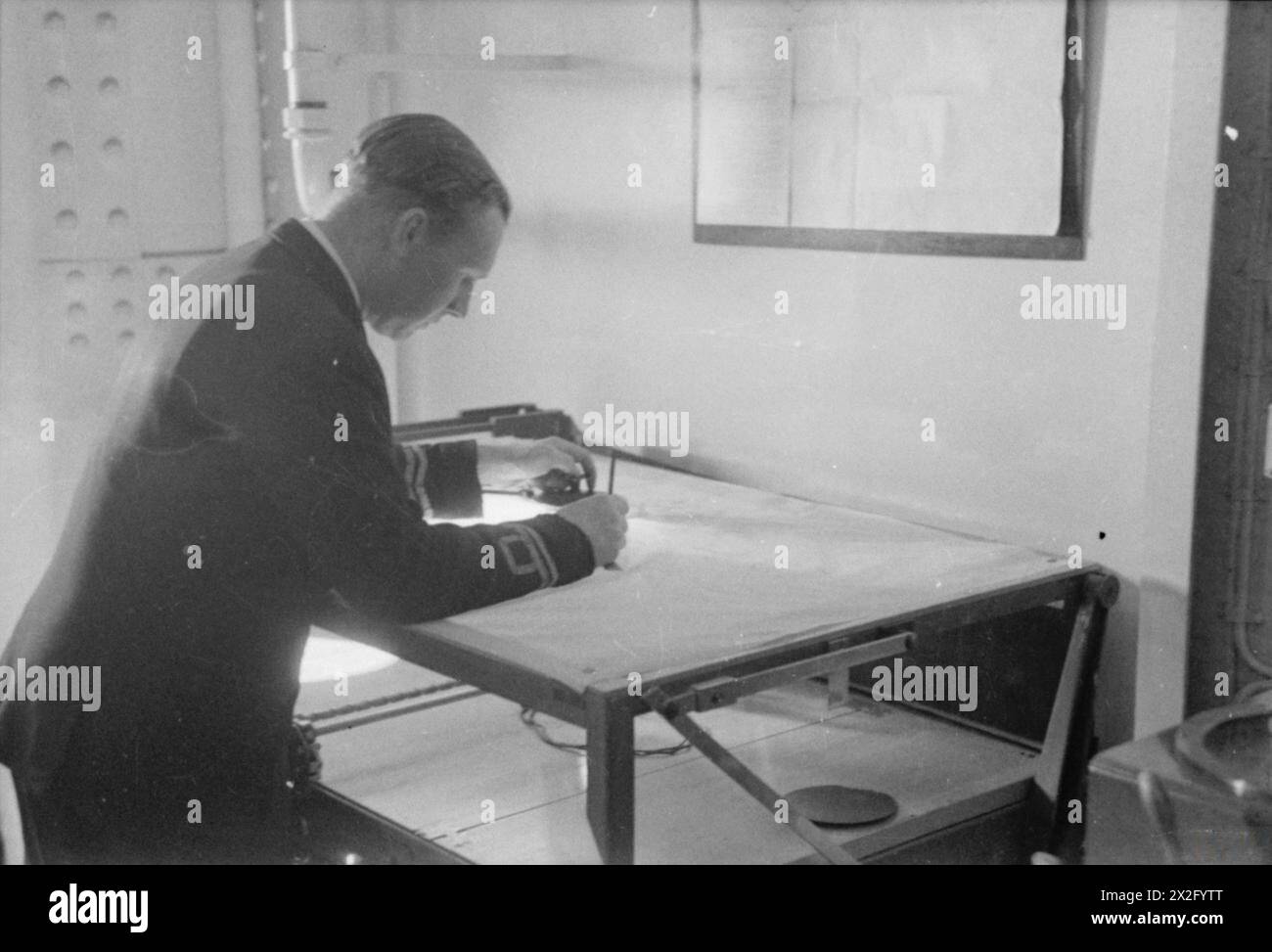 DESTROYERMEN OF THE ROYAL NAVY TRAIN IN MODERN SCHOOL SHIP. SEPTEMBER ...