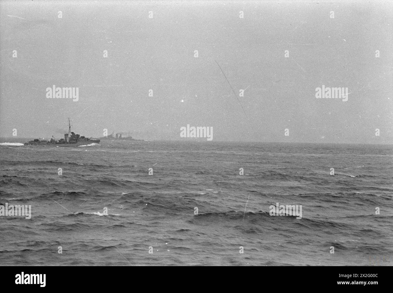 ON BOARD THE DESTROYER HMS KELVIN. APRIL 1941, AT SEA. - HMS EXETER ...
