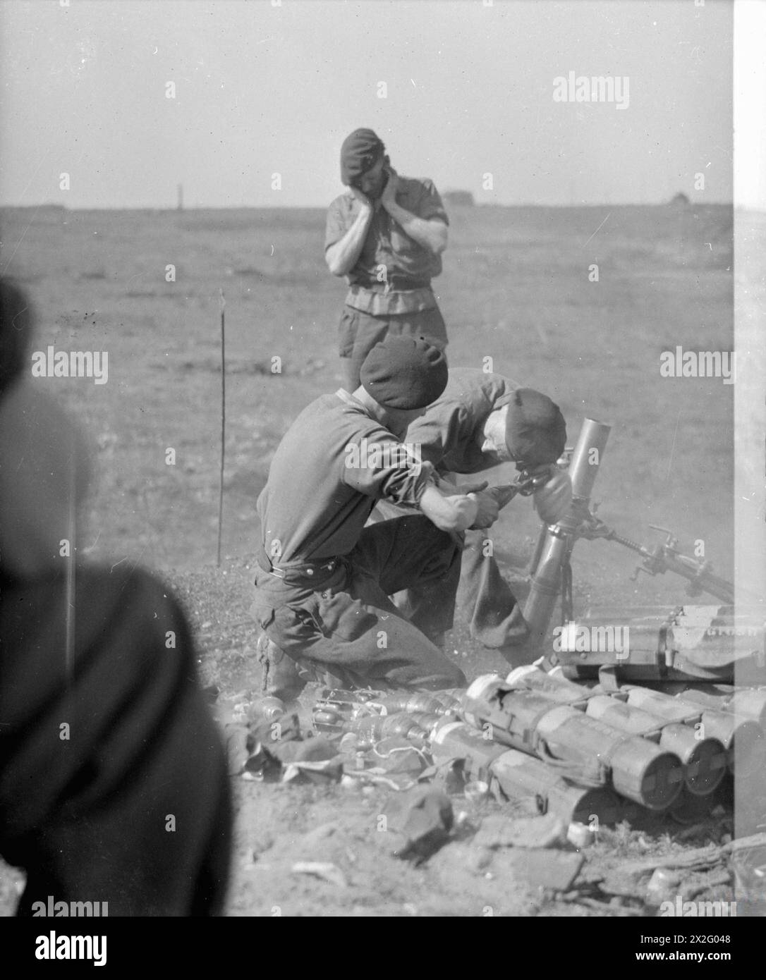 WITH THE MARINES IN HOLLAND. MAY 1945, THE RIVER MAAS, ETC. - Mortarmen ...