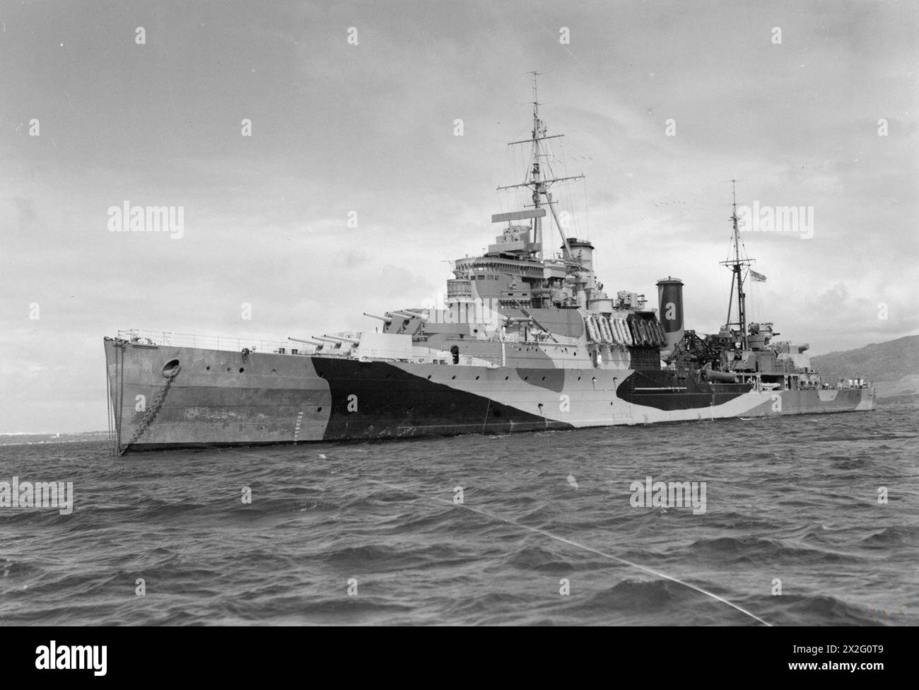 BRITISH AND DUTCH WARSHIPS. AUGUST 1942. - HMS MAURITIUS Stock Photo ...