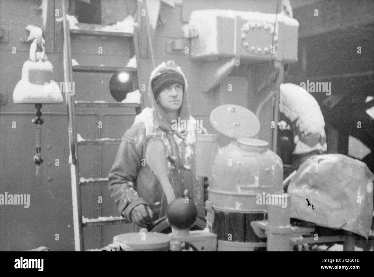 BRITISH NAVAL ACTIVITIES IN WINTER. 20 JANUARY 1942, ROSYTH, DESTROYERS ...