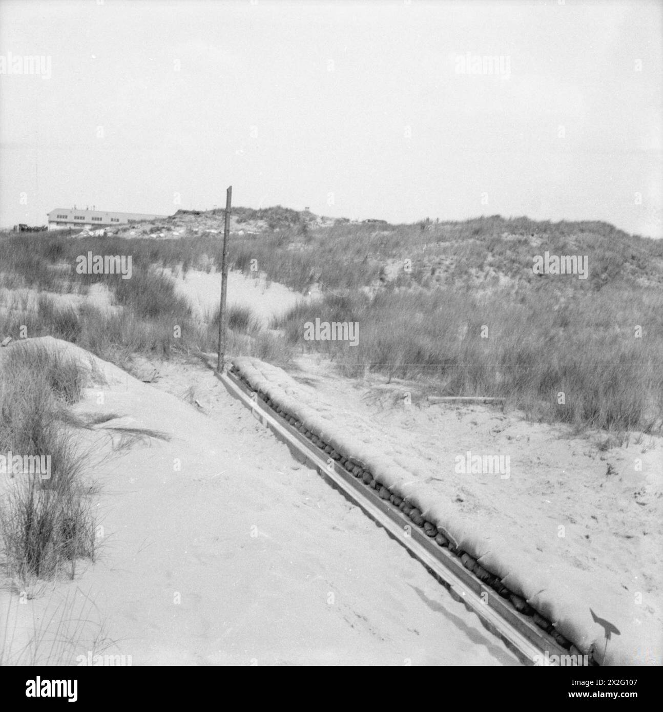 MEMBERS OF THE ROYAL MERCHANT NAVY AT FIRING PRACTICE DURING THEIR ANTI ...