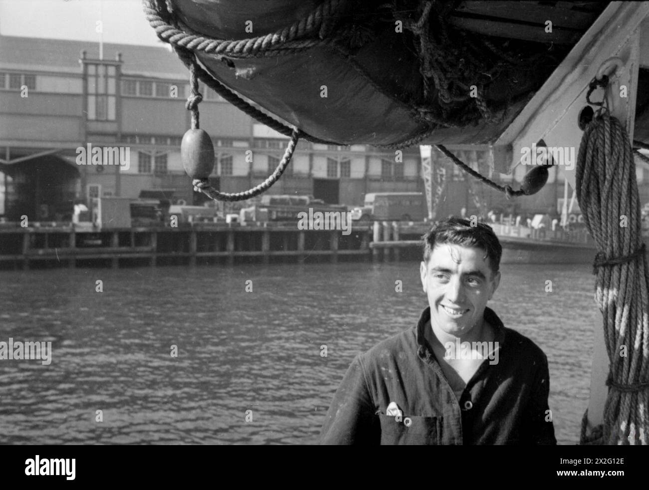 Able Seaman William Frederick George Worboys assists ditched airmen ...