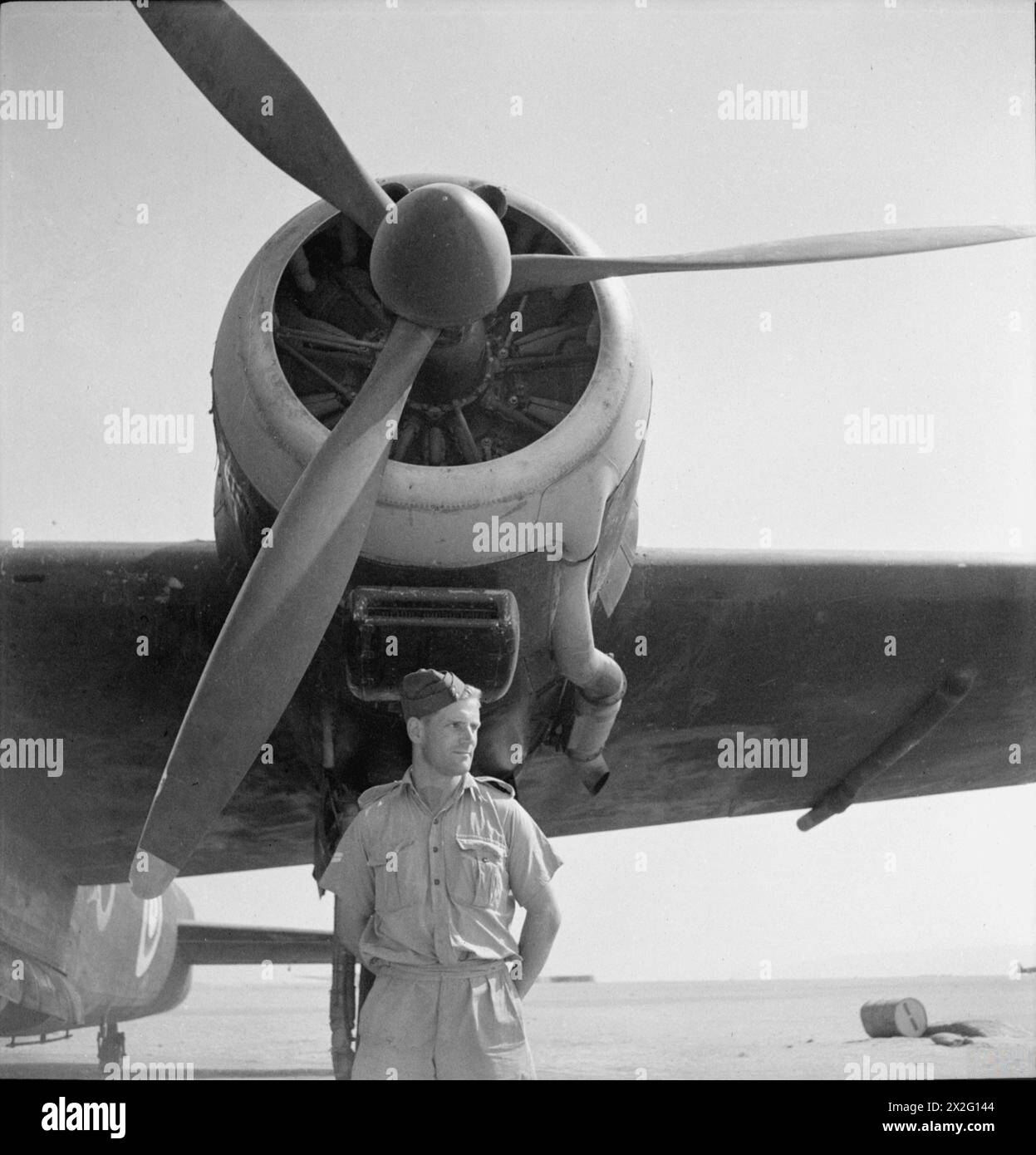 Raf middle east 1942 hi-res stock photography and images - Alamy