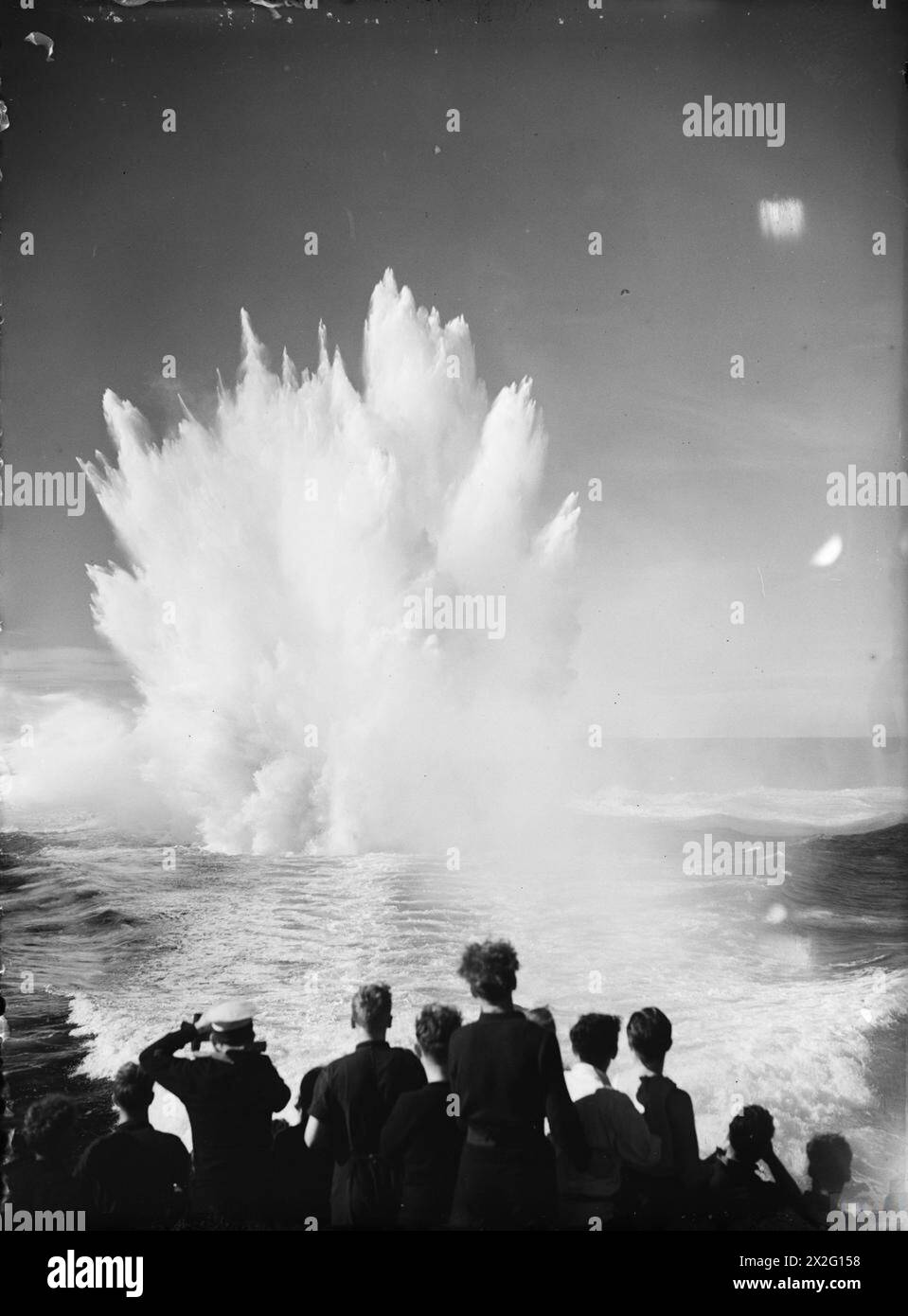 Charge explosion hi-res stock photography and images - Alamy