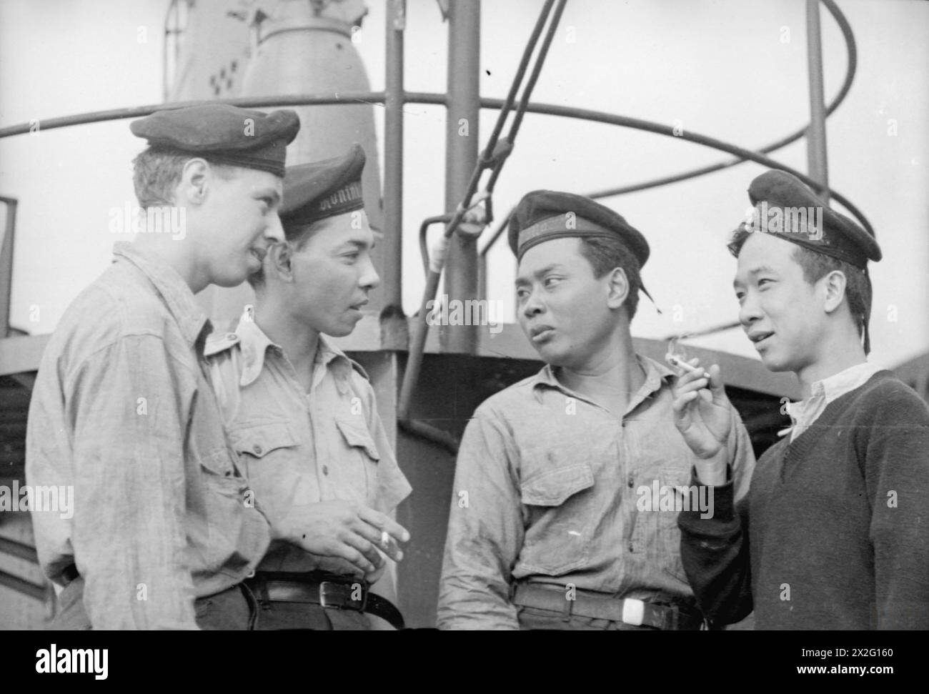 DUTCH SUBMARINE'S ADVENTURE. 5 JULY 1943, DUNDEE. ROYAL NETHERLANDS ...