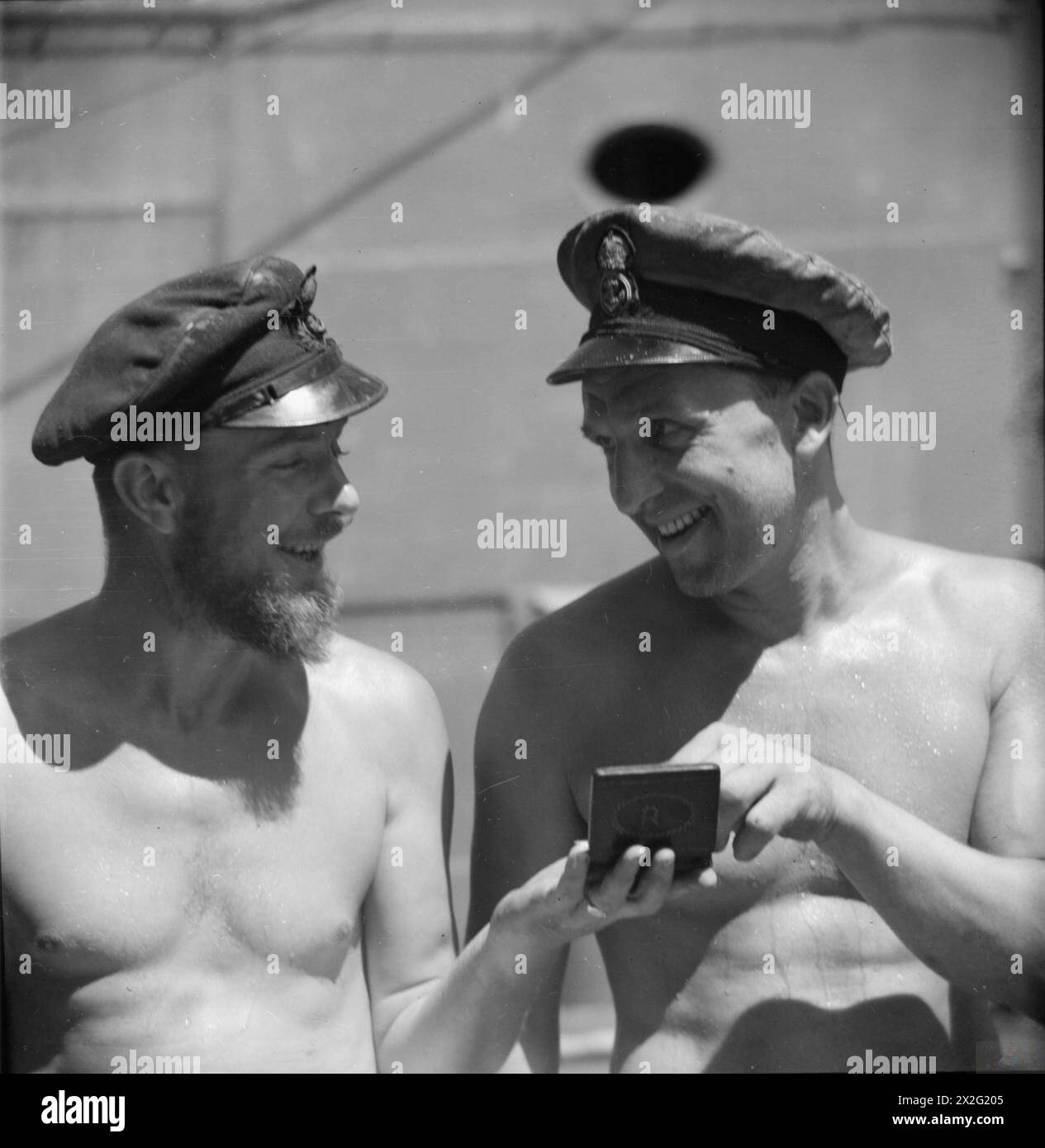 SUBMARINE MEN OF THE EASTERN FLEET. 16 MARCH 1944, COLOMBO, CEYLON ...
