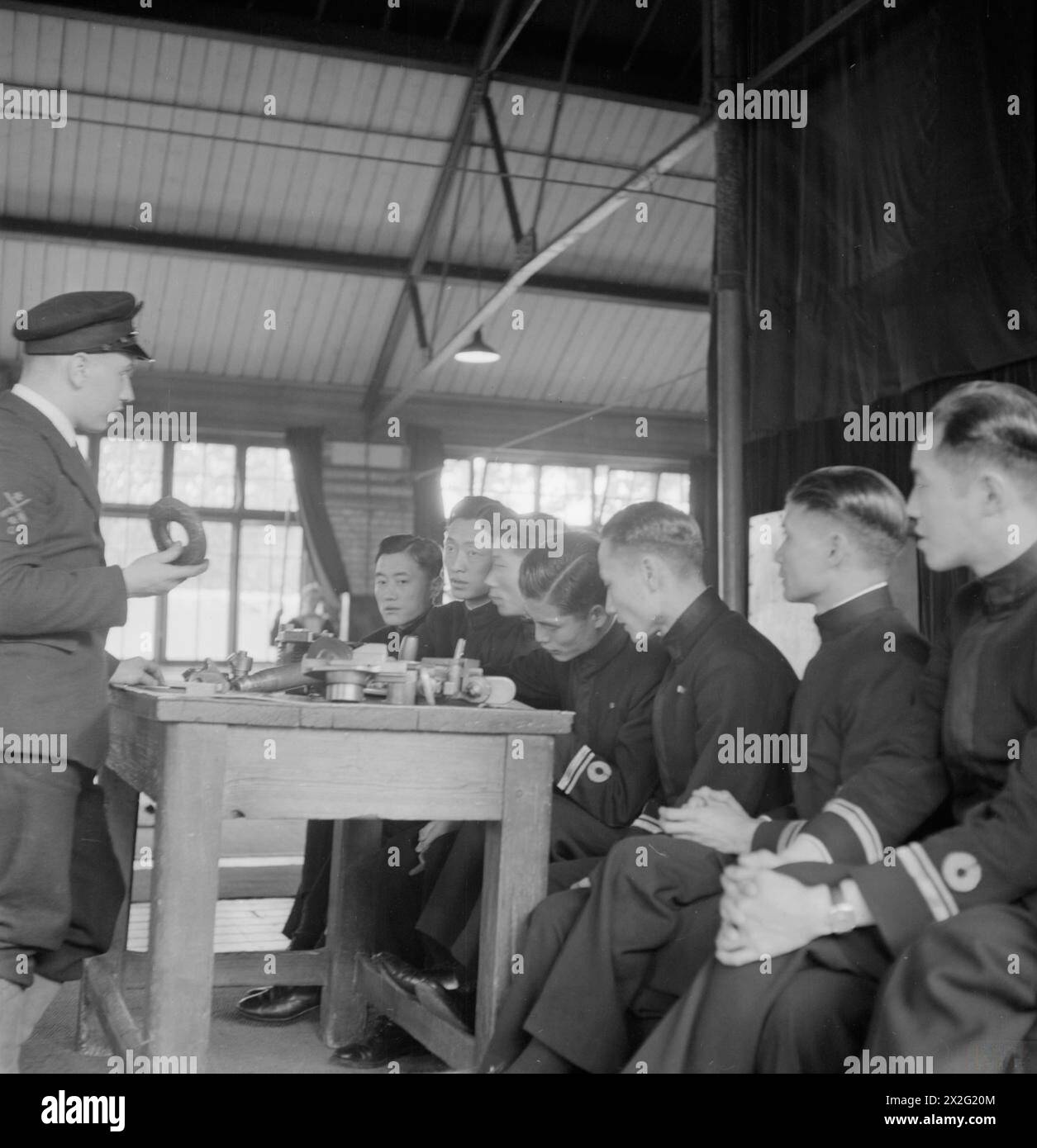 TRAINING CHINESE NAVAL OFFICERS IN ENGLAND. AUGUST 1945, GUNNERY SCHOOL ...