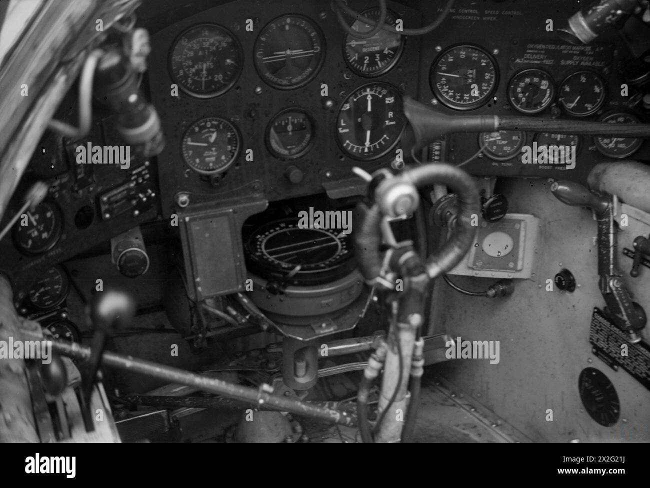 COCKPITS OF FLEET AIR ARM AIRCRAFT. SEPTEMBER 1943, ARBROATH. - Cockpit ...