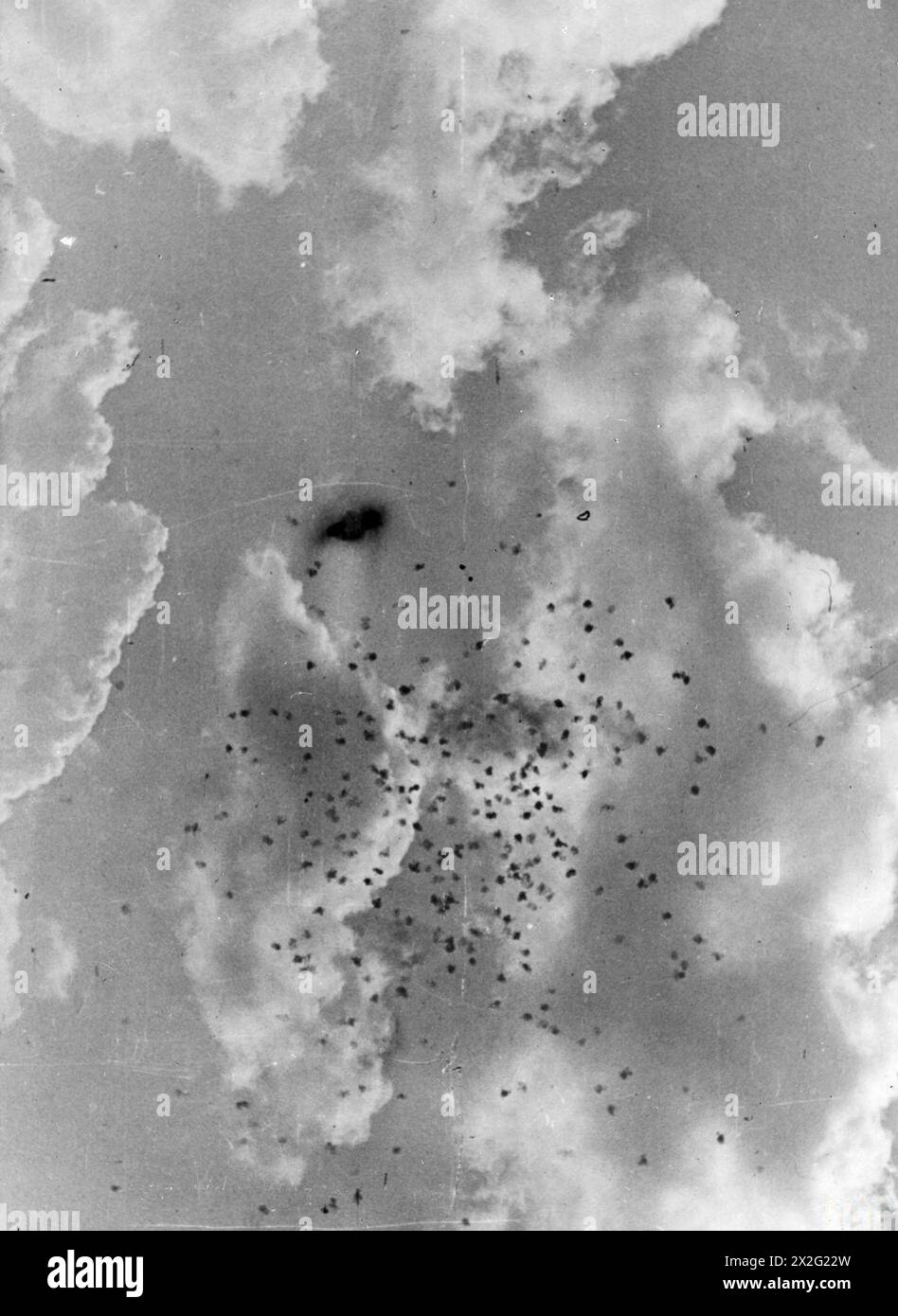 TONSIL, THE ROYAL NAVY'S EXPERIMENTAL ANTI-FLYING BOMB ROCKET BATTERY ...