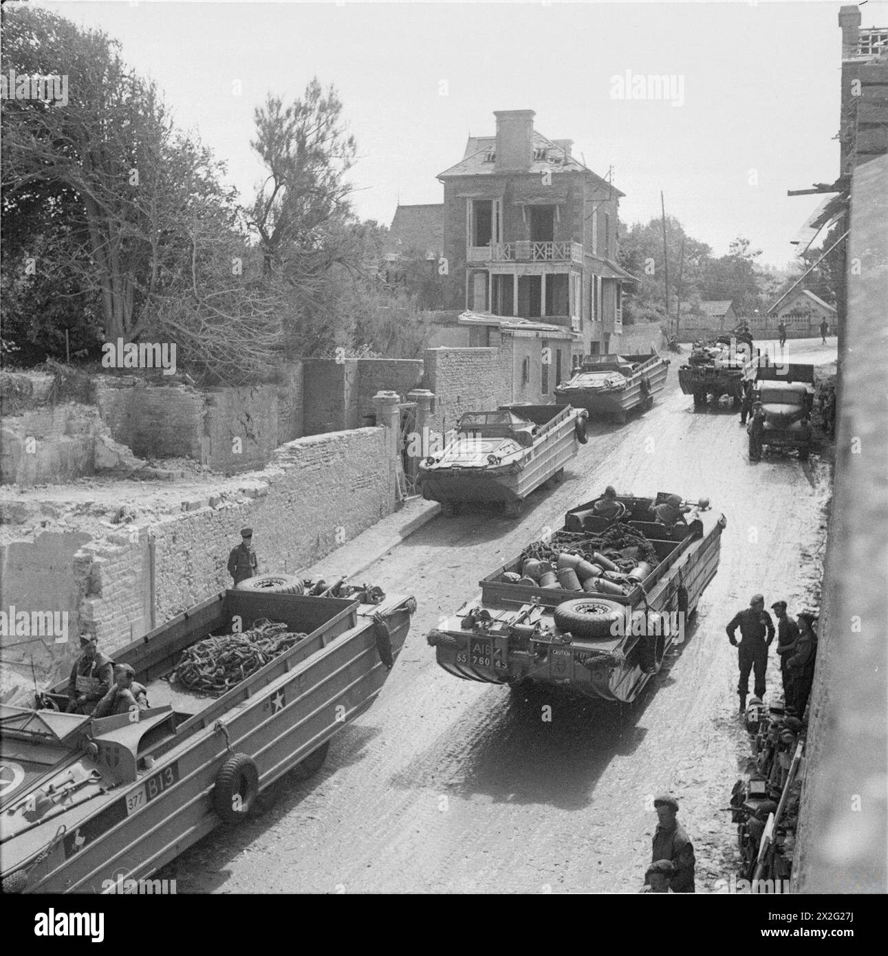 THE BRITISH ARMY IN NORTH-WEST EUROPE 1944-1945 - Normandy - DUKWs ...