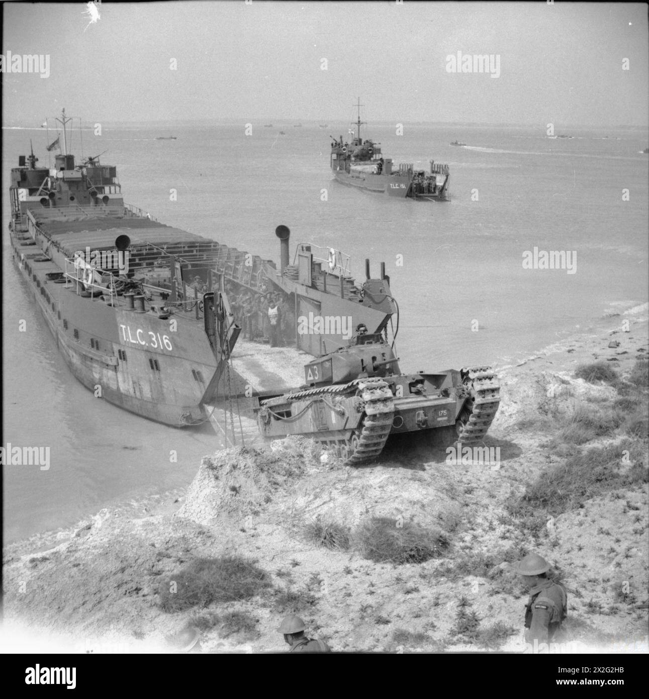 THE BRITISH ARMY IN THE UNITED KINGDOM 1939-45 - A Churchill tank ...