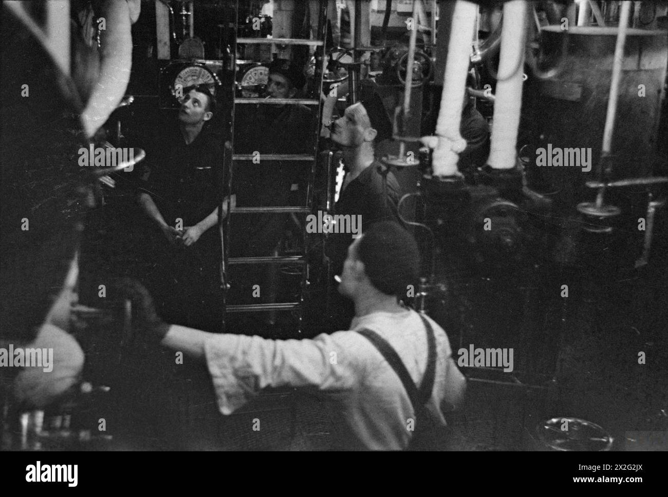 ON BOARD A DESTROYER. AUGUST 1940, ON BOARD THE BRITISH DESTROYER HMS ...