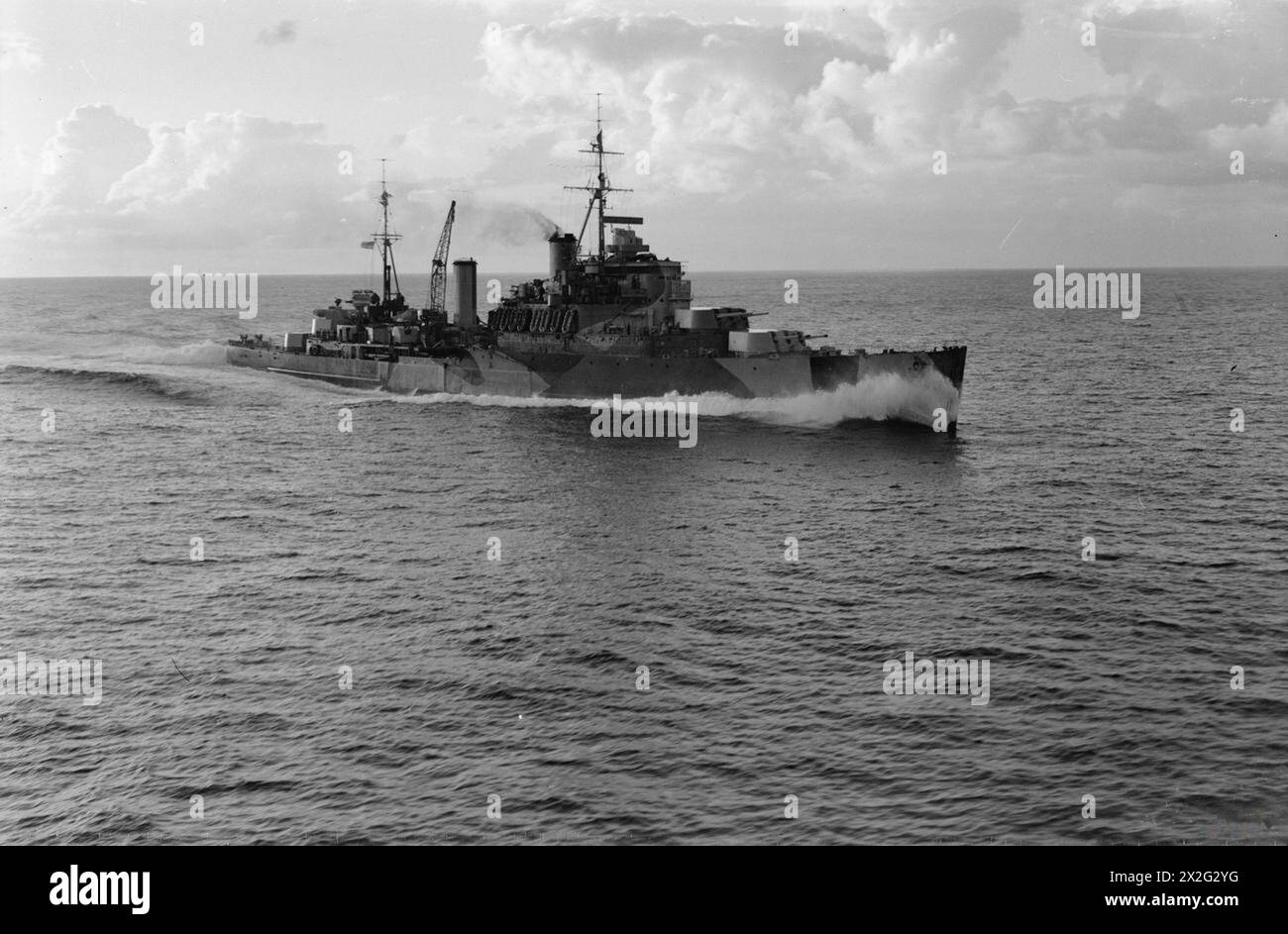 HMS MAURITIUS, A FIJI CLASS CRUISER AT SEA. AUGUST 1942. - Views of HMS ...