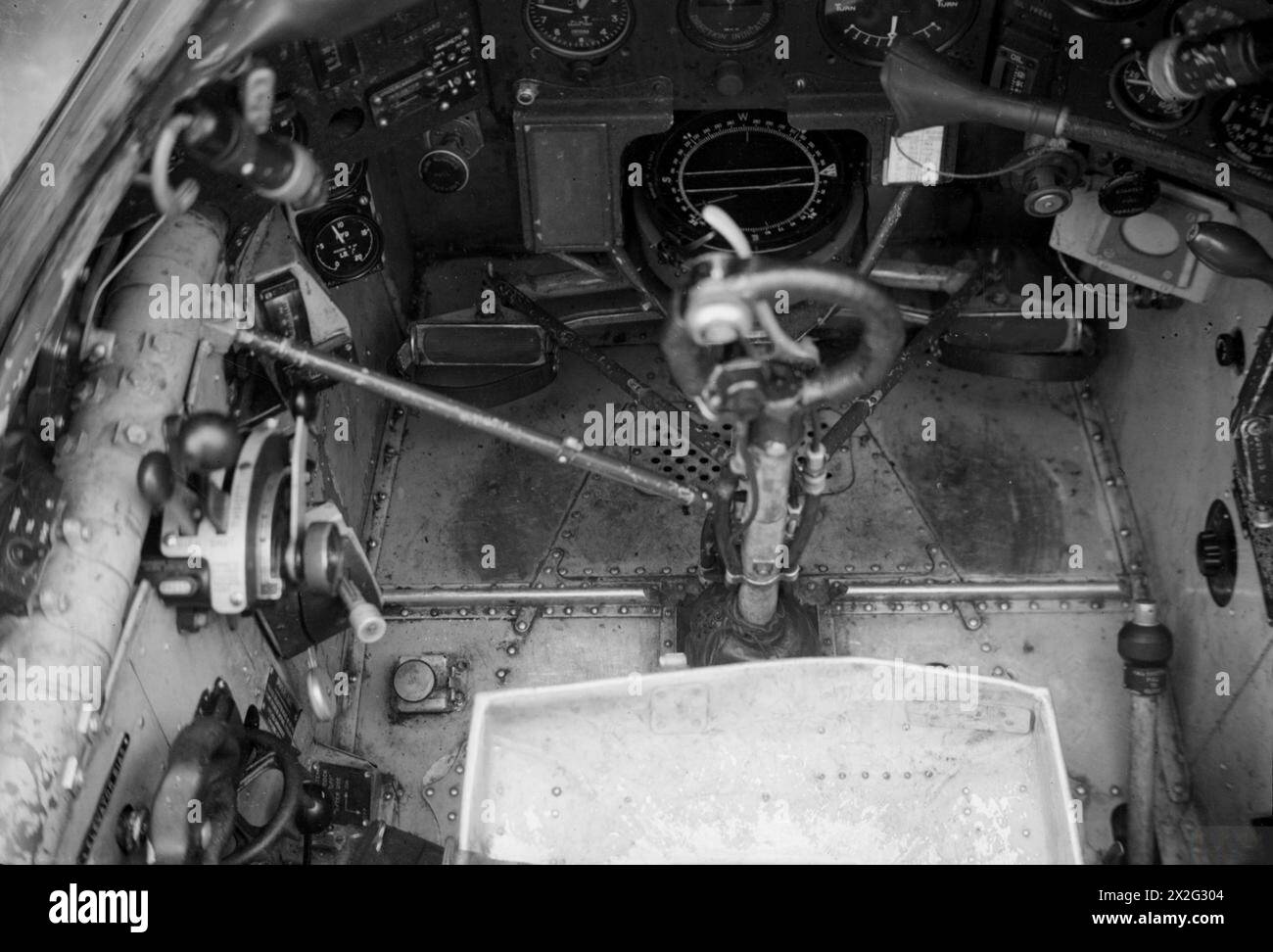 COCKPITS OF FLEET AIR ARM AIRCRAFT. SEPTEMBER 1943, ARBROATH. - The ...