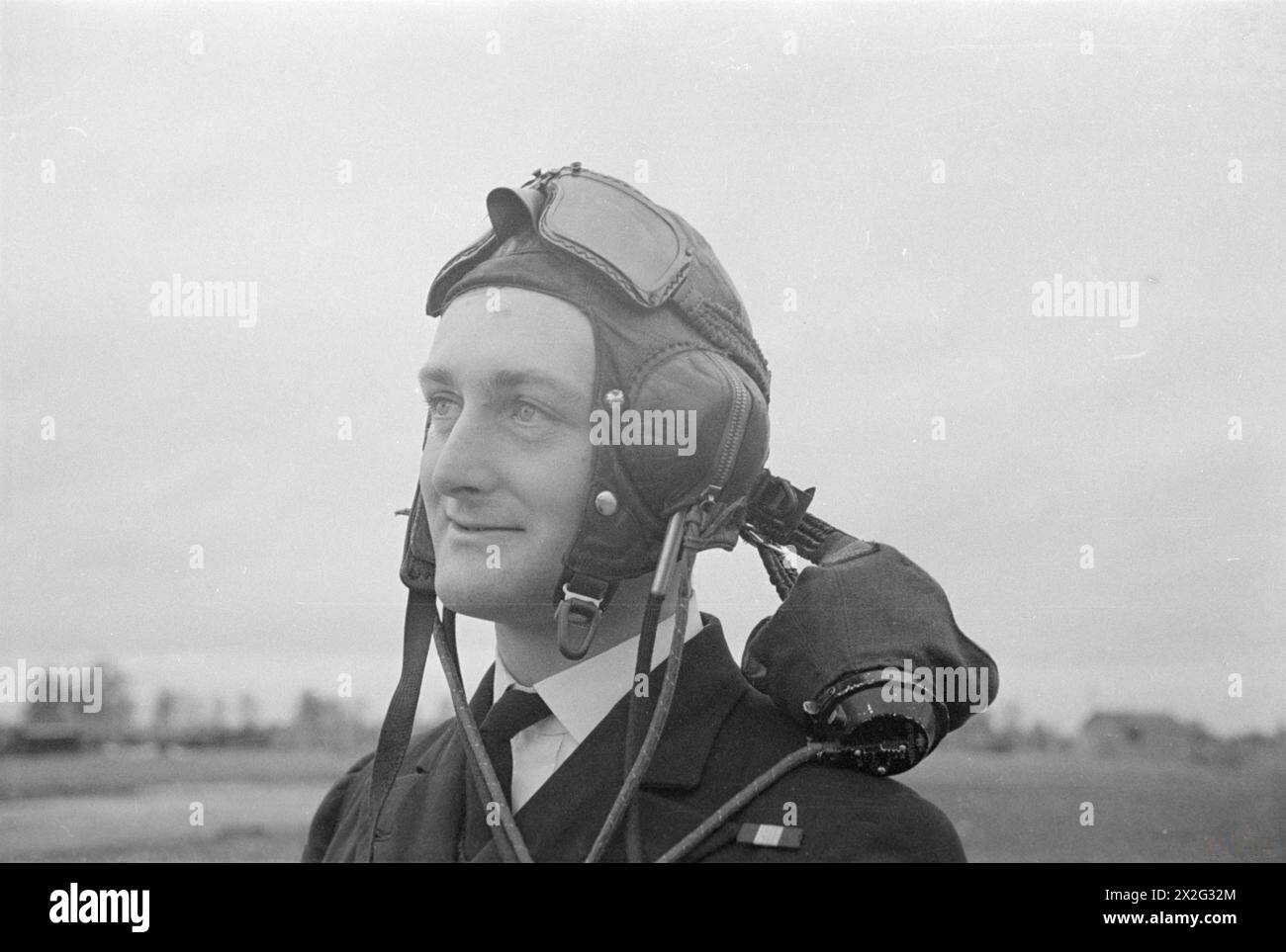 FLEET AIR ARM. DECEMBER 1941, YELVERTON. FLEET AIR ARM PILOTS. - Fleet ...
