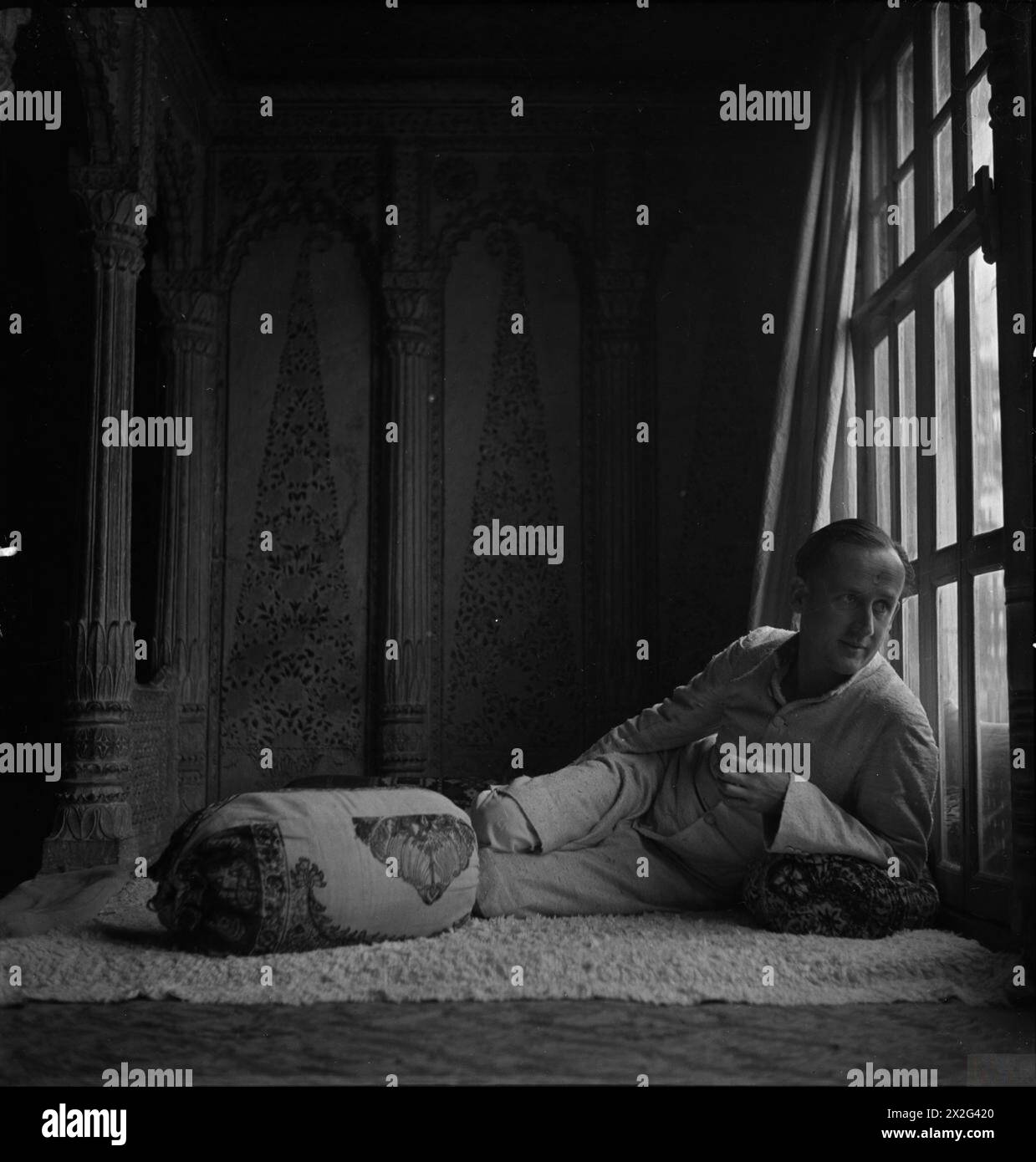 British photographer Cecil Beaton documented life in India, Burma, and ...