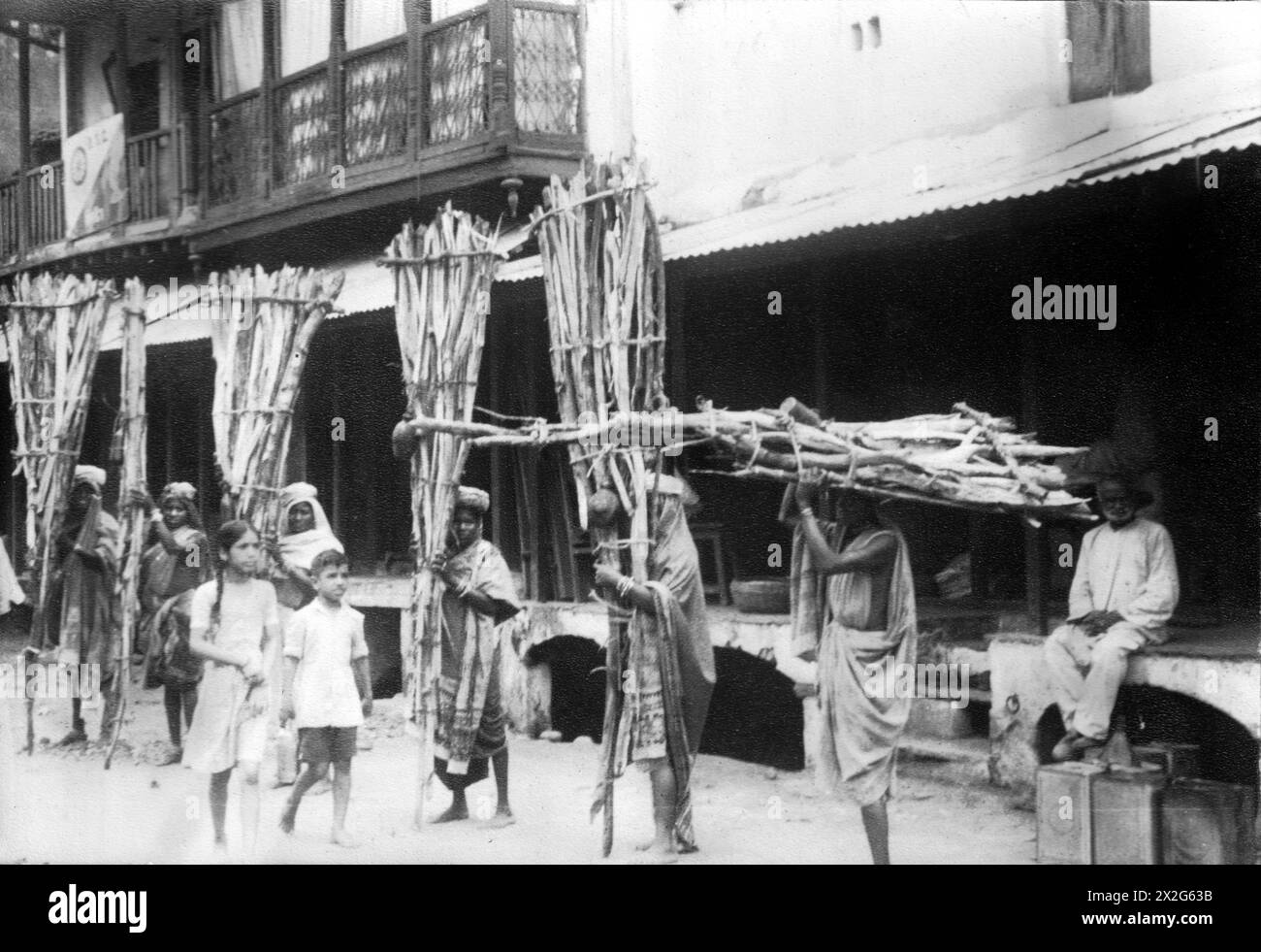 India 1950s hi-res stock photography and images - Alamy