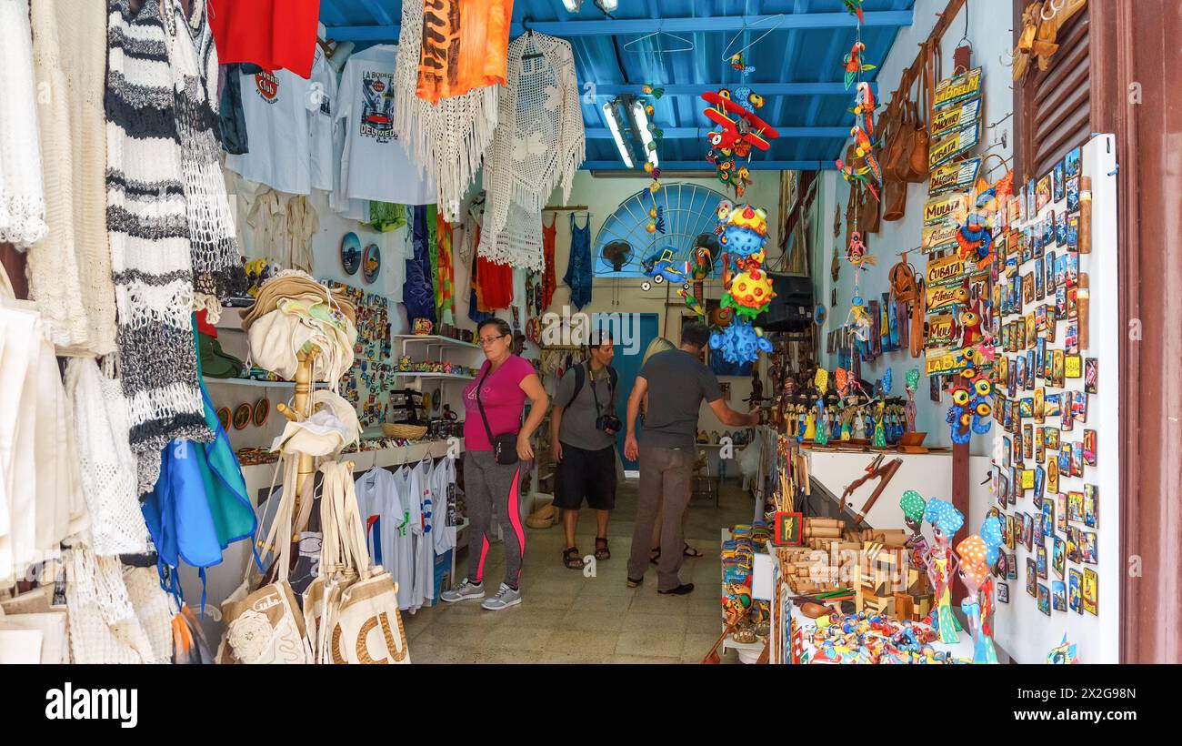 Souvenir shop old building hi-res stock photography and images - Alamy